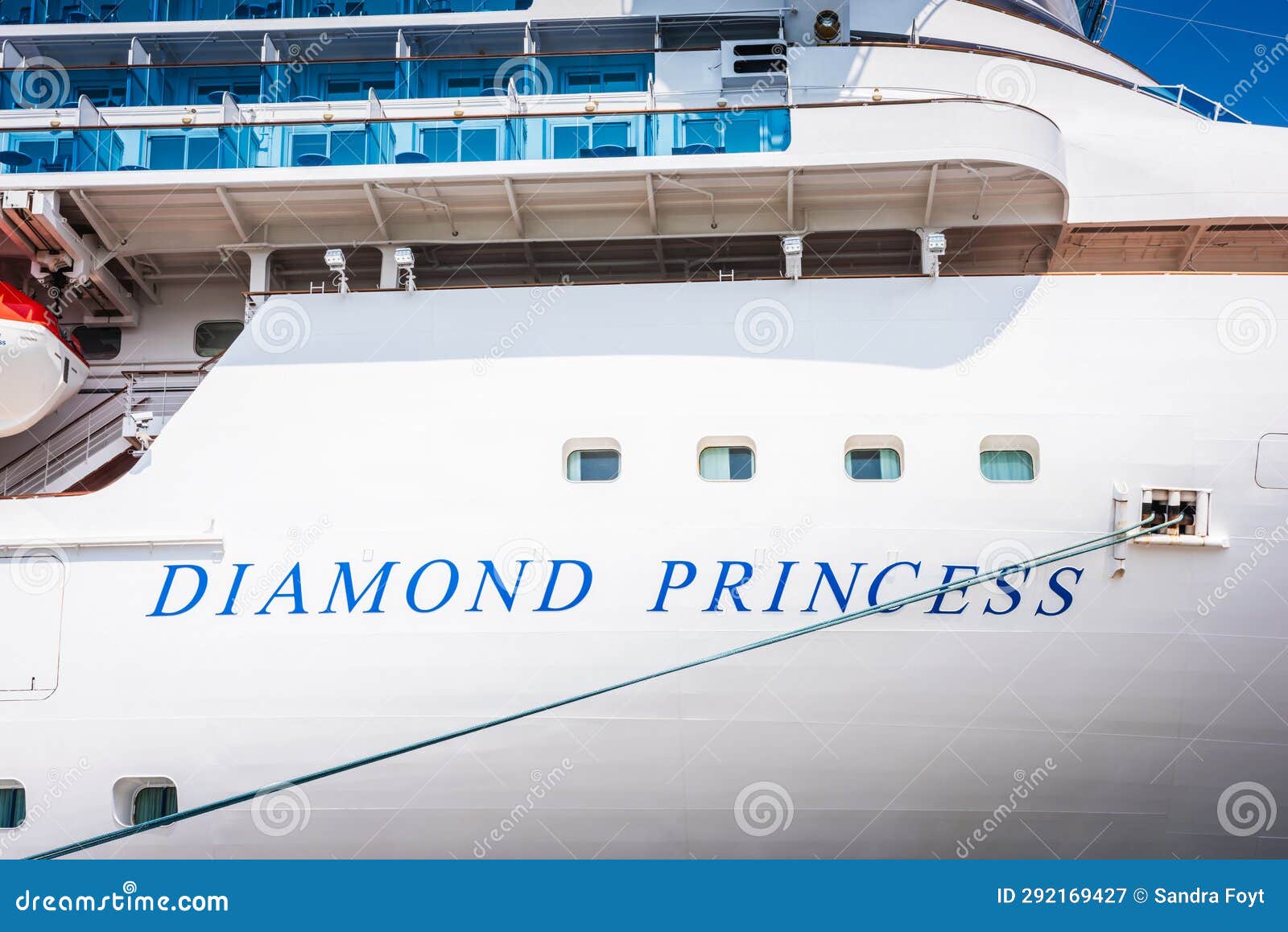 Diamond Princess Cruise Ship Name Editorial Photography - Image of ...