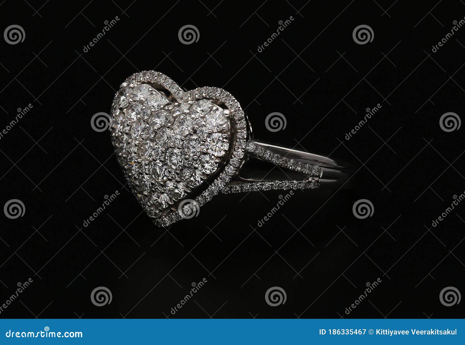 Diamond Ring on Black Background Stock Image - Image of halo, design ...