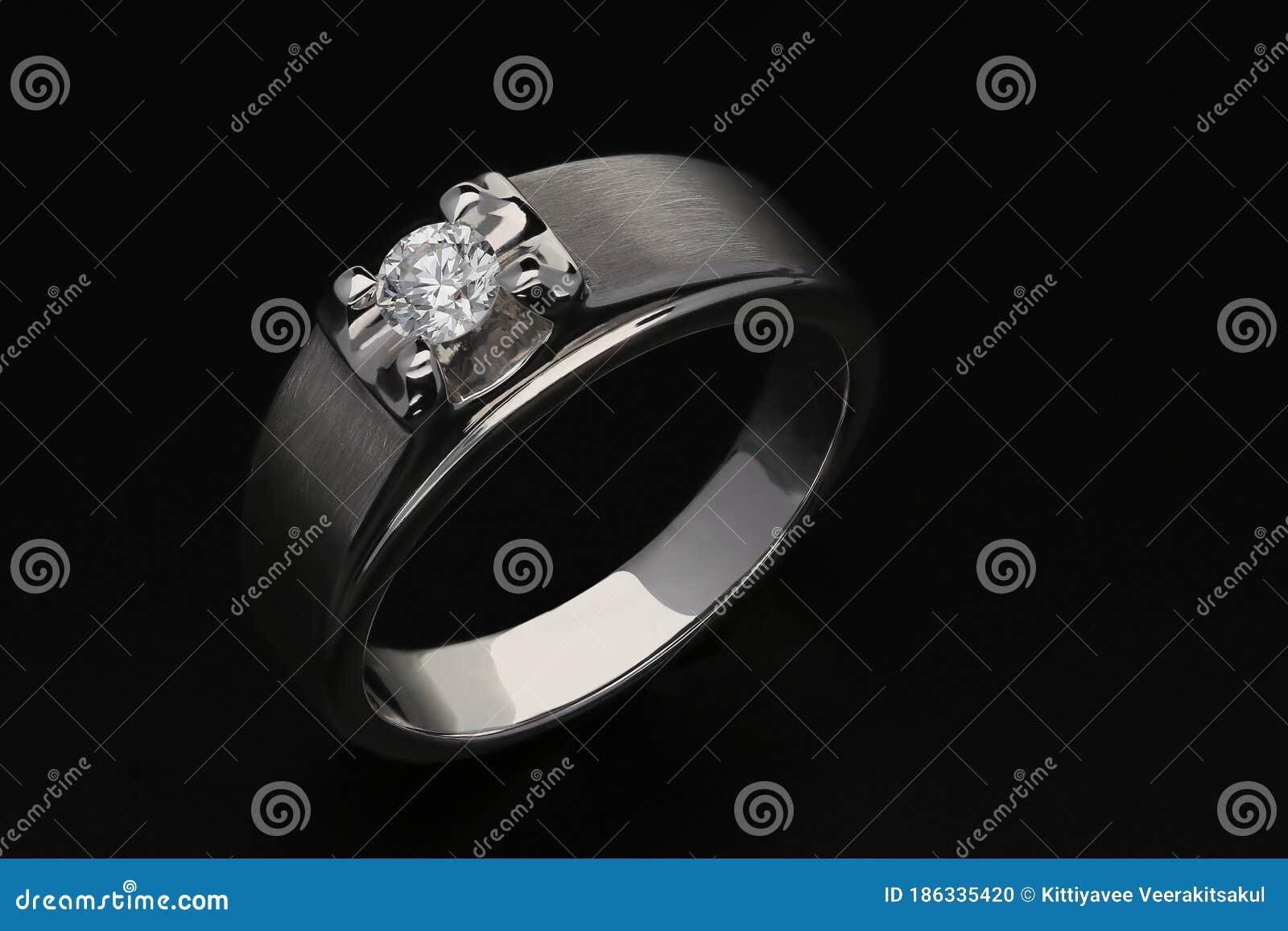 Diamond Ring on Black Background Stock Photo - Image of round, beauty ...