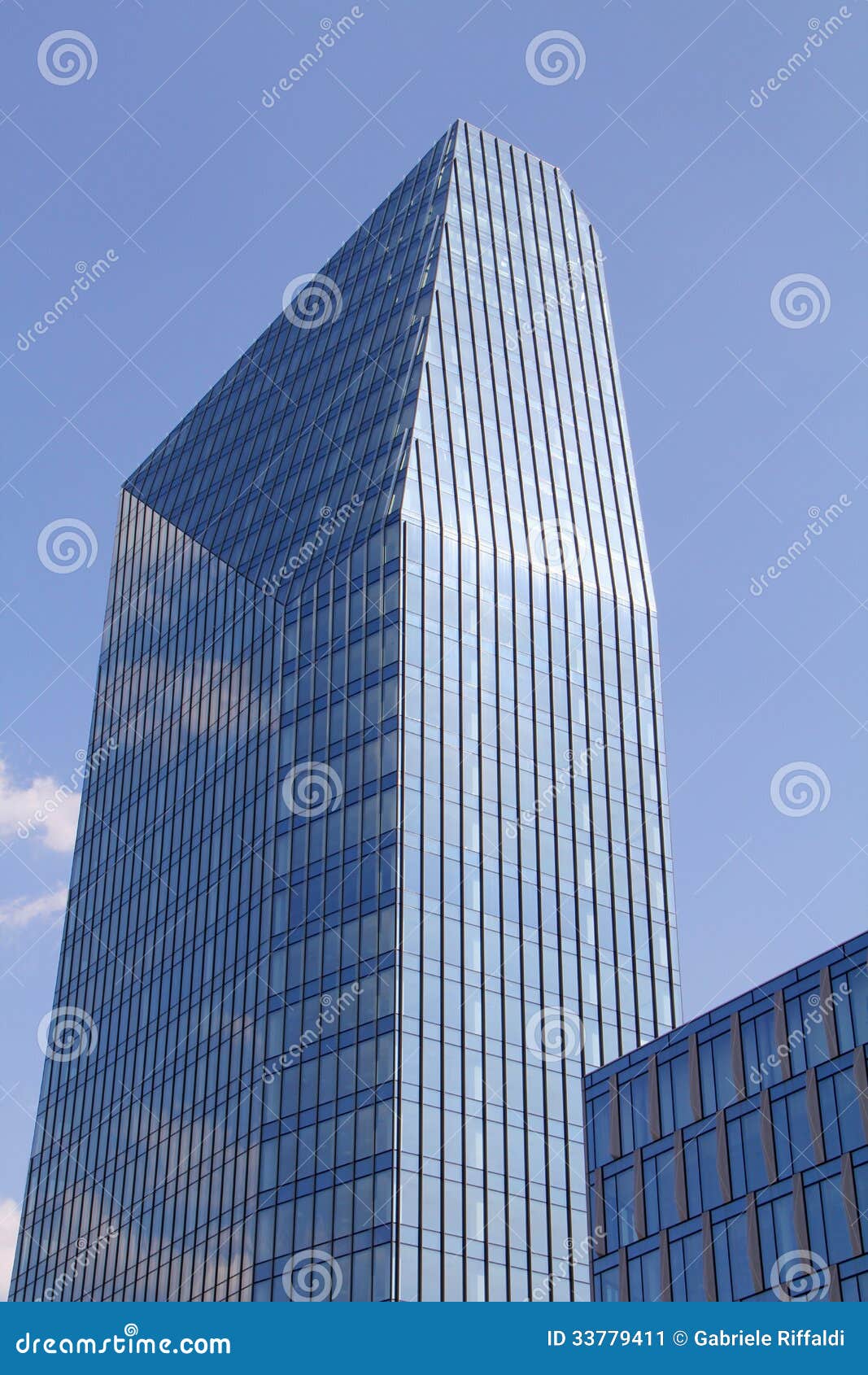 Diamond Tower immagine stock. Immagine di costruzione - 33779411