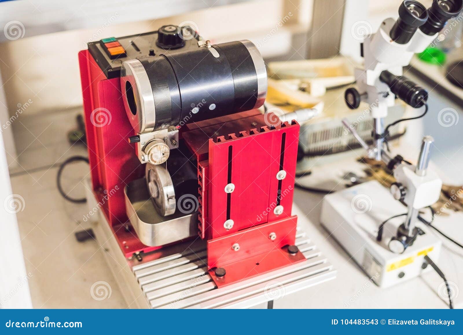 Diamond Wire Cutting Device for Cutting Solid Materials in a Process of ...