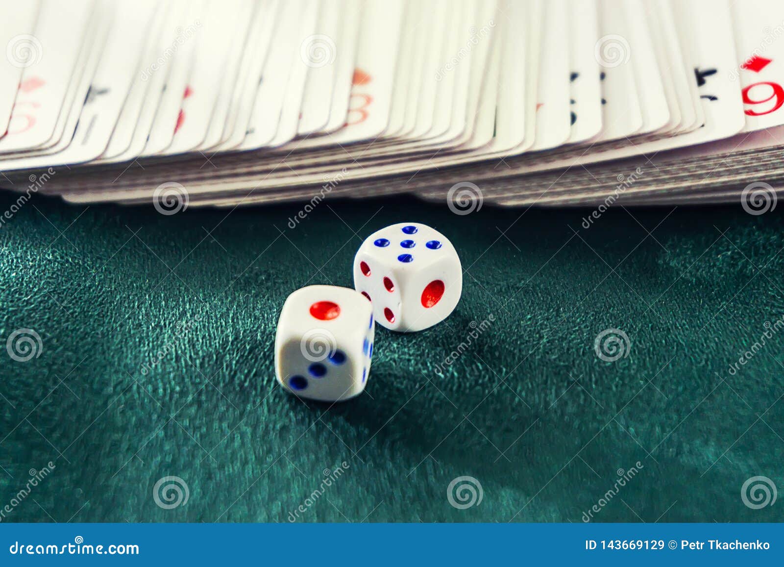 Quick draw dice game tables - curende