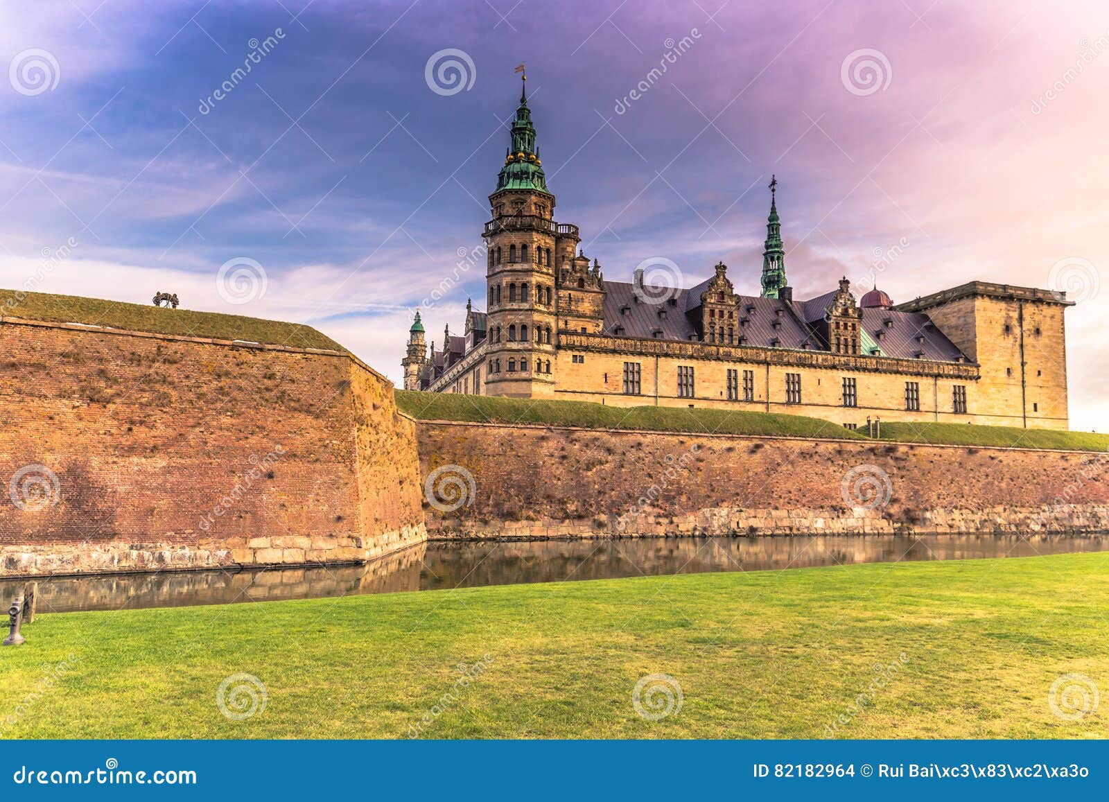 3 Dicembre 2016: Fossato Del Castello Di Kronborg, Danimarca Fotografia ...
