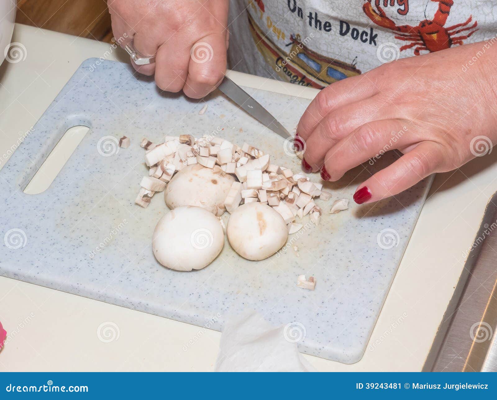 Dicing mushrooms stock image. Image of natural, ingredient - 39243481