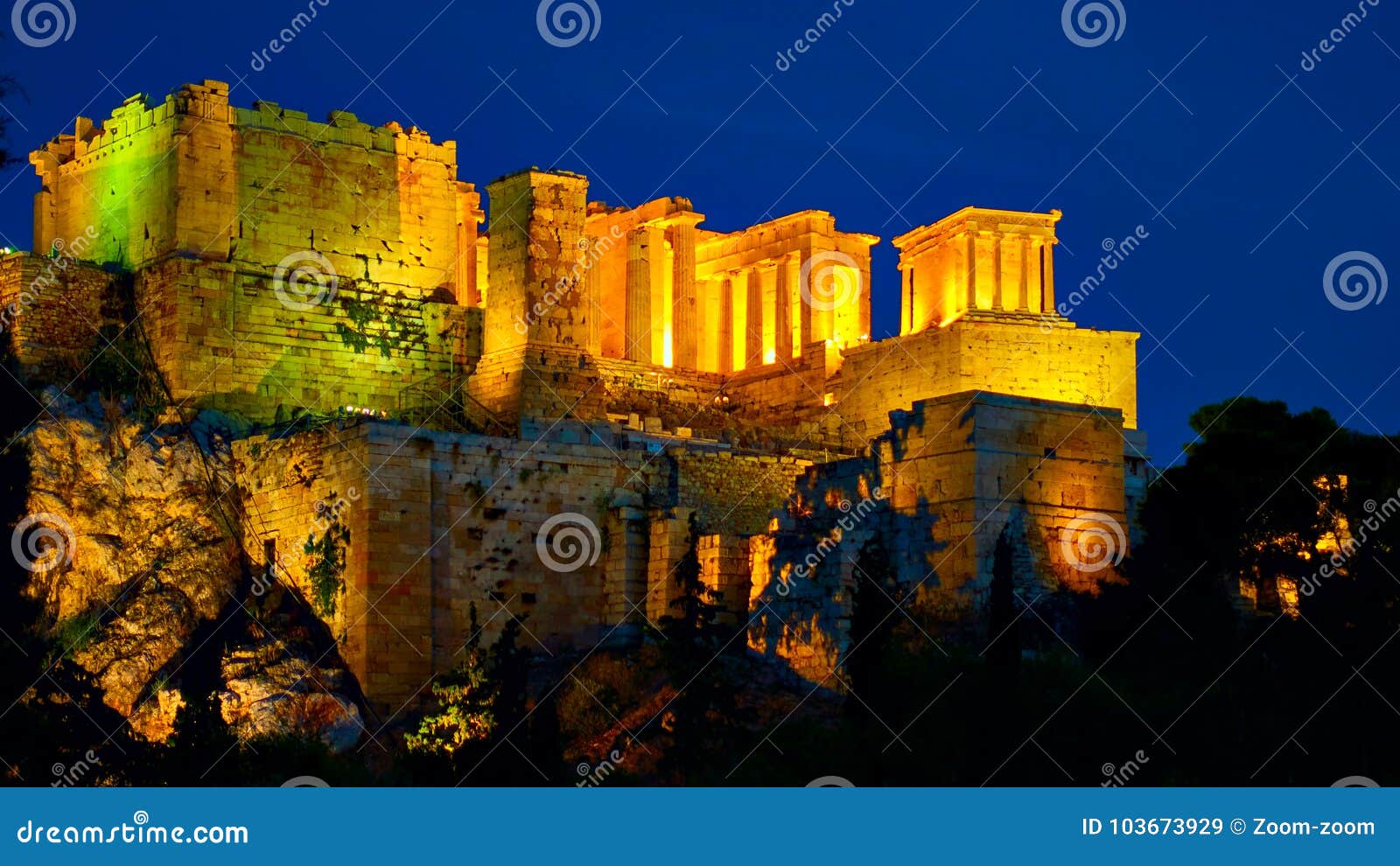 Die Akropolis in Athen stockbild. Bild von eingang, panoramisch - 103673929