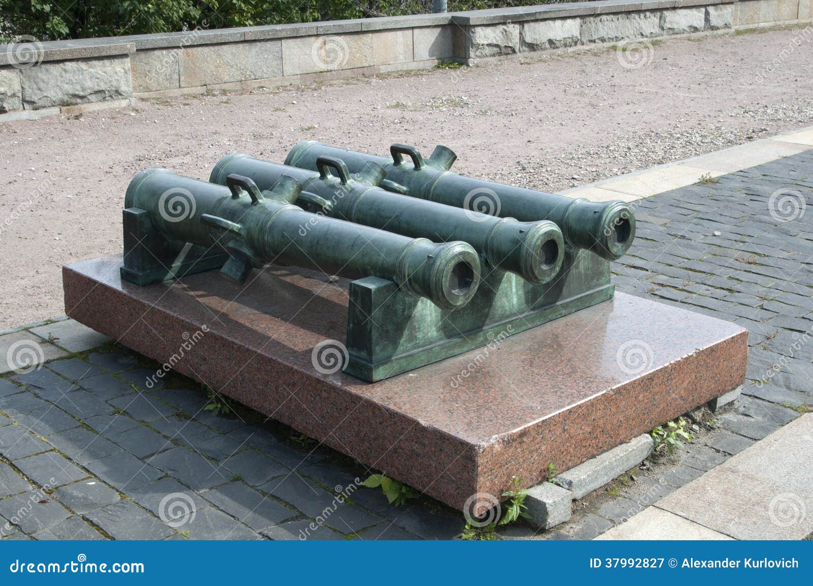 Die alten Kanonen stockbild. Bild von museum, kanone - 37992827