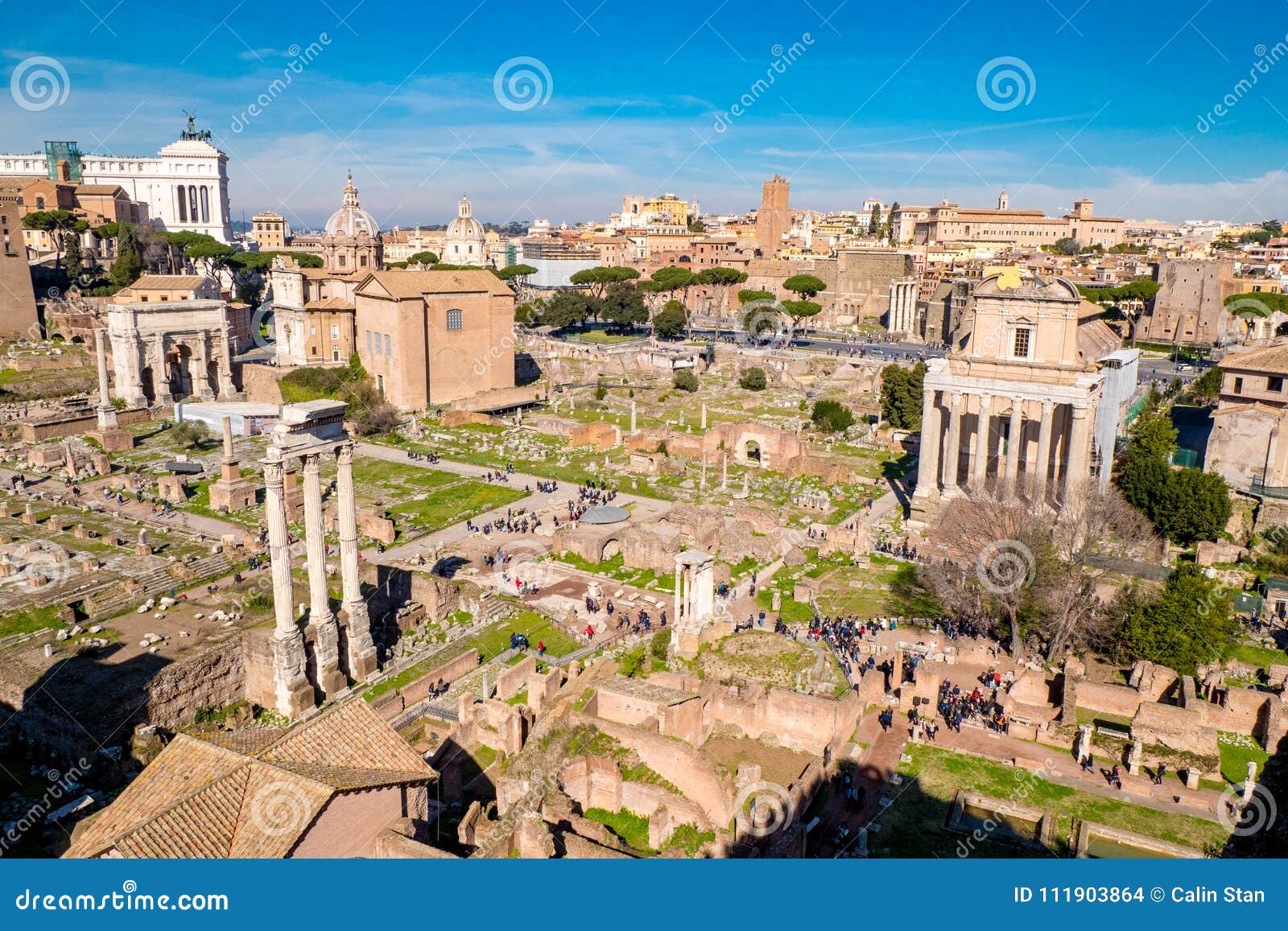 Die Alten Ruinen Roman Forums in Rom, Italien Stockfoto - Bild von ...