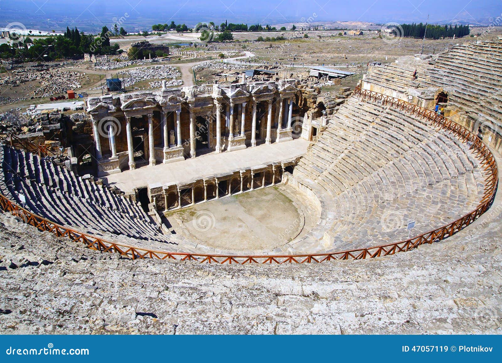 Die Alten Ruinen Von Hierapolis Stockbild - Bild von struktur ...