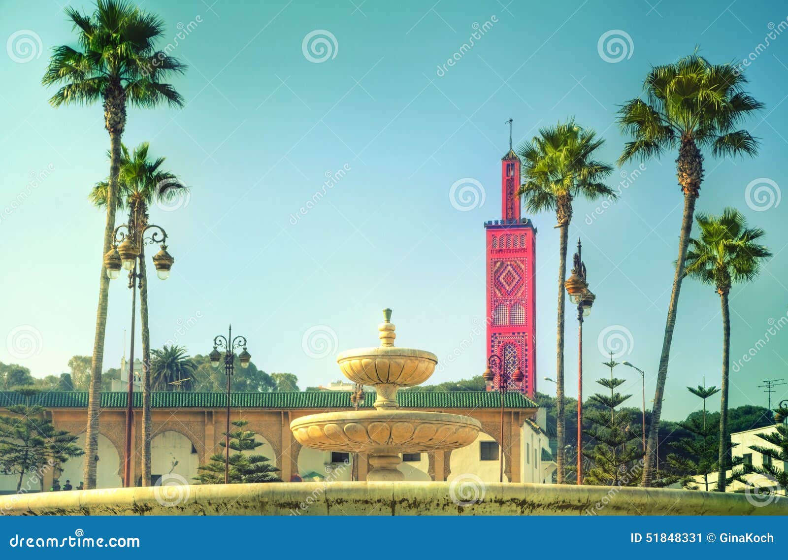 Die Prachtvolle Moschee Von Sidi Bou Abid Stockbild - Bild von kolonial ...