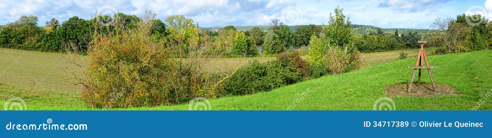 Die Seine-Tal-Landschaft Mit Maler Easel Stockbild - Bild von senke ...