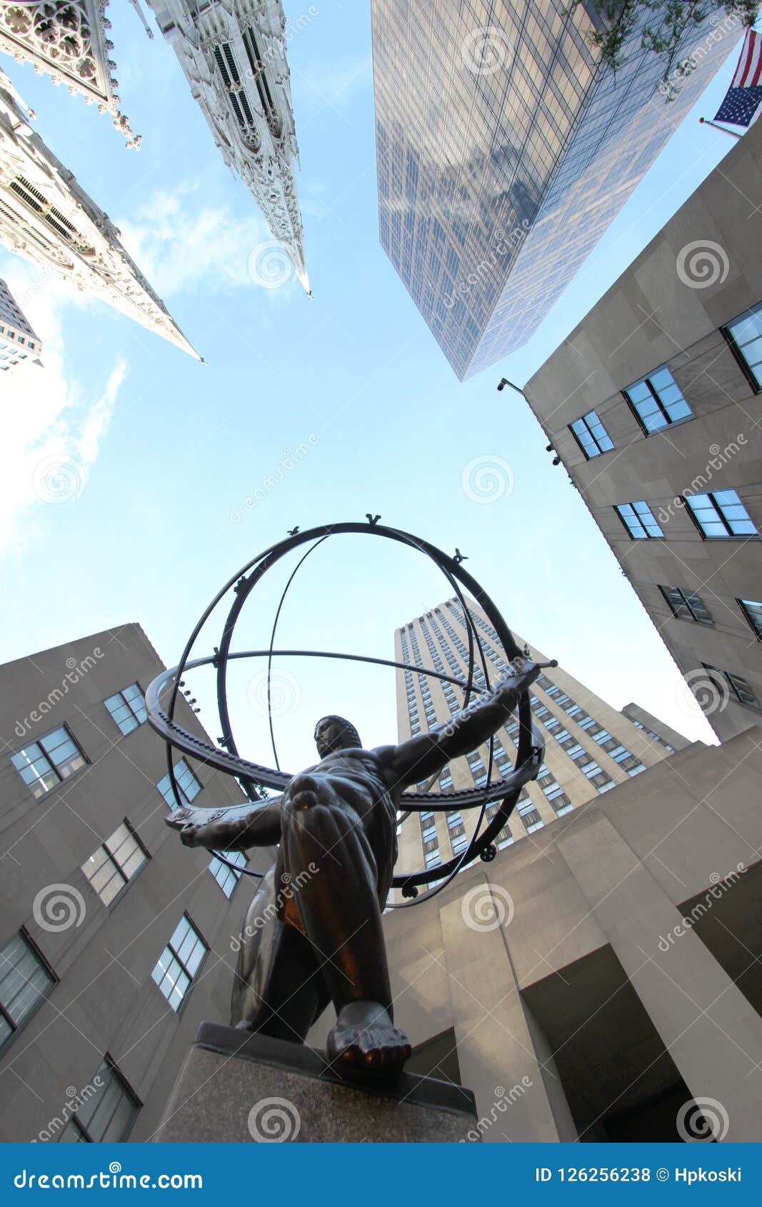 Die Statue Des Atlasses in Der Front Die Rockefeller-Mitte in New York ...