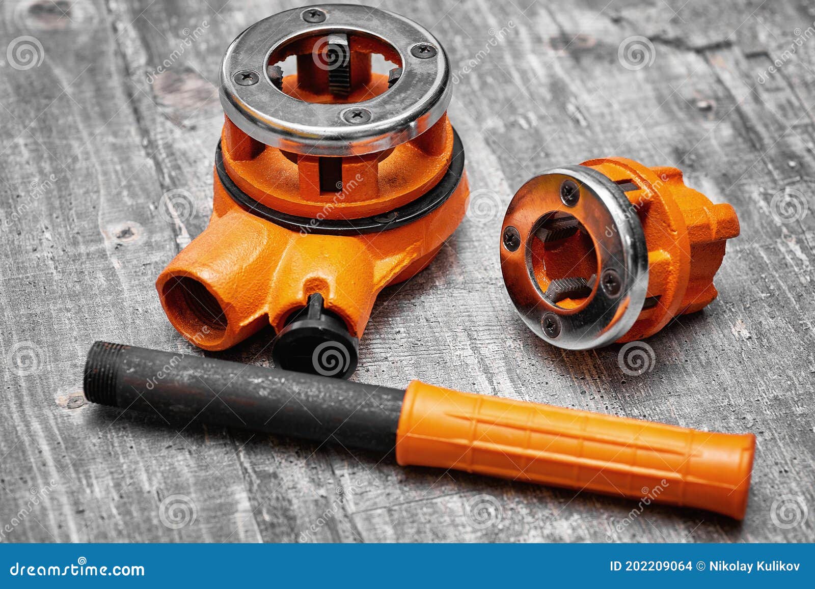 Die Stock and Die Professional Tool for Cutting Threads on Pipes, Studs ...