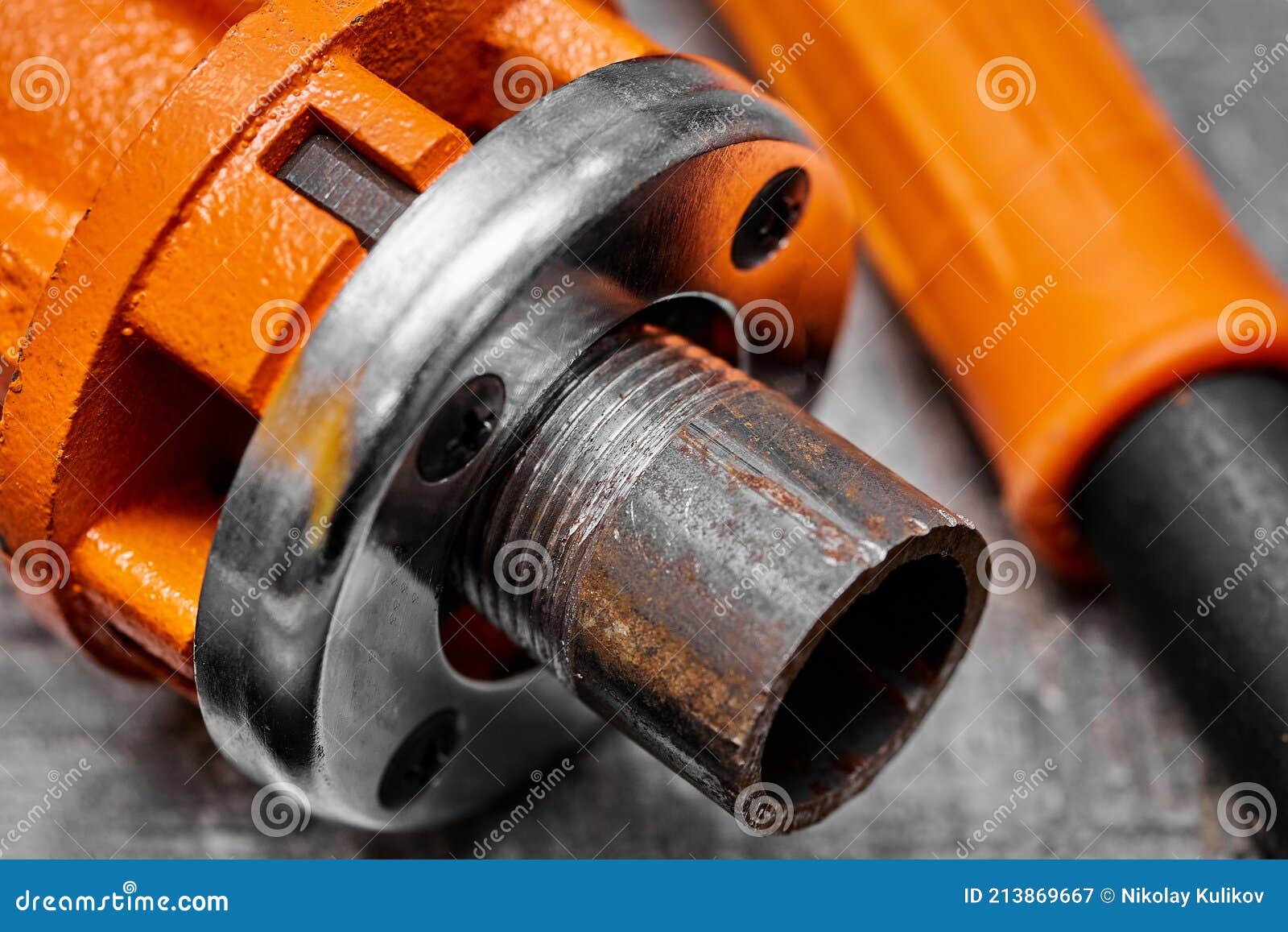 Die Stock and Die Professional Tool for Cutting Threads on Pipes, Studs ...