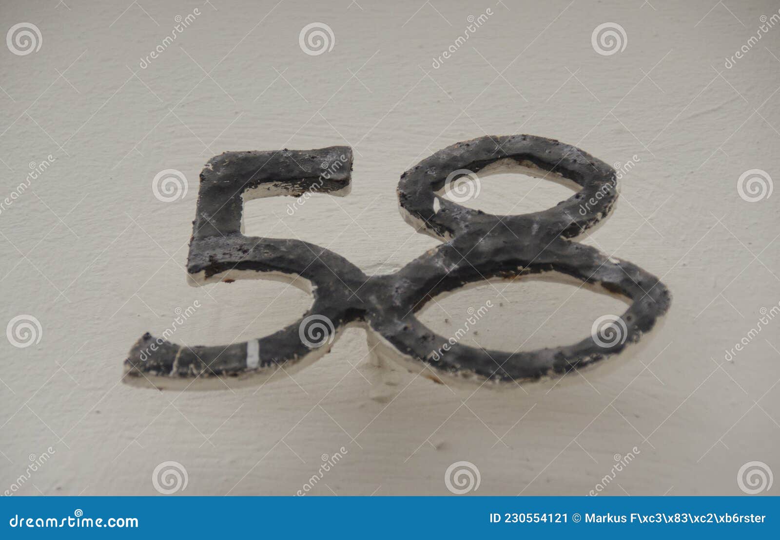 Die Hausnummer 58 stock image. Image of display, street - 230554121