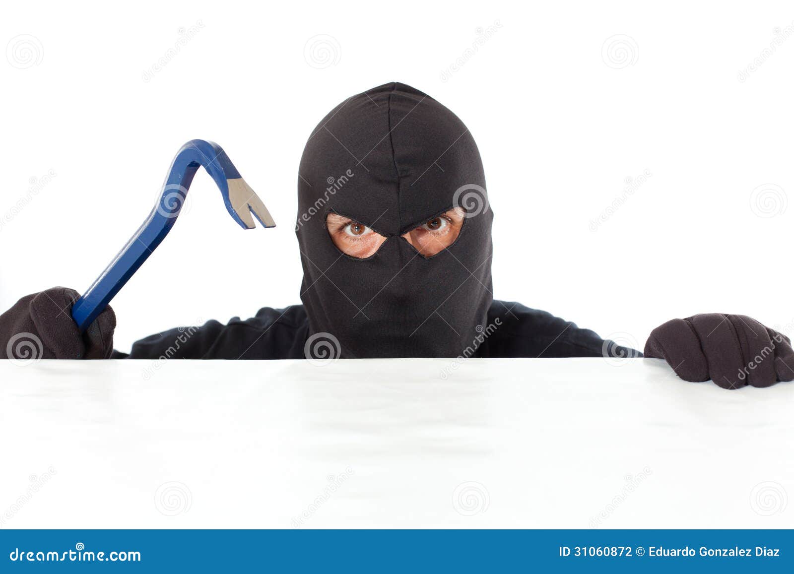 Dief met een bar stock foto. Image of inbraak, vermomming - 31060872