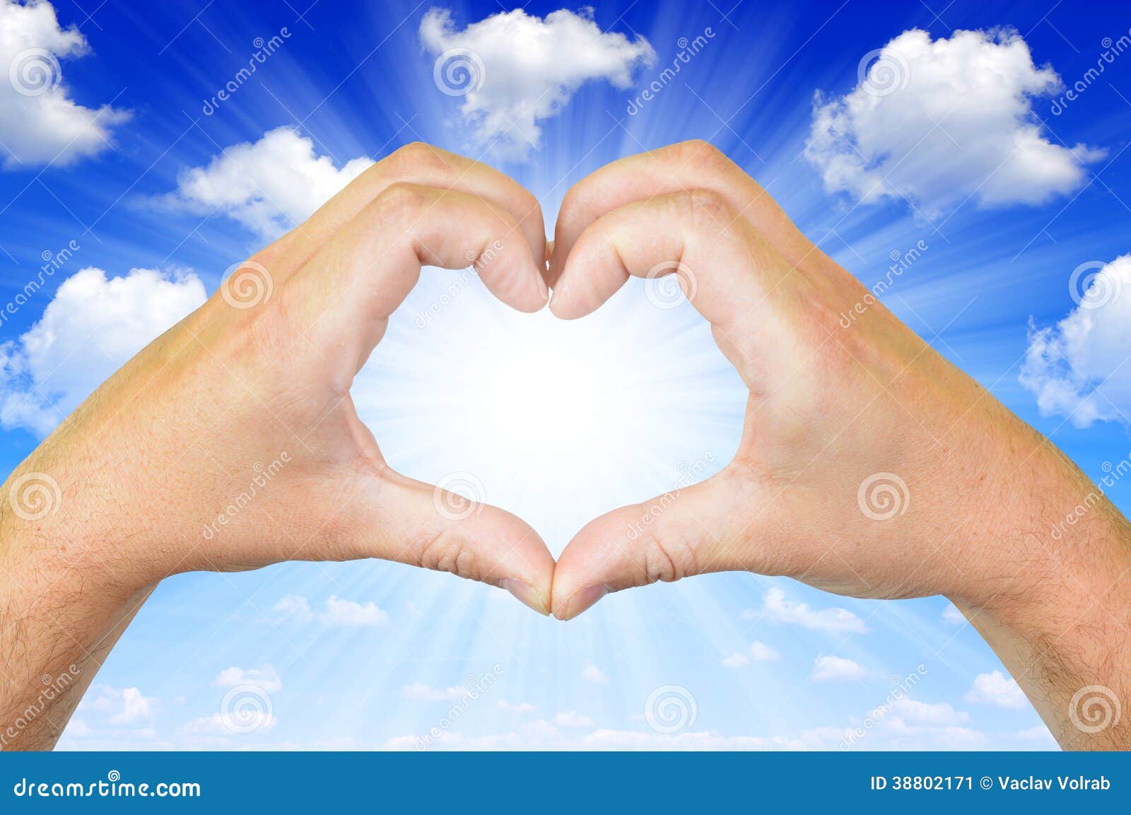 Dient de vorm van hart in stock afbeelding. Image of lucht - 38802171