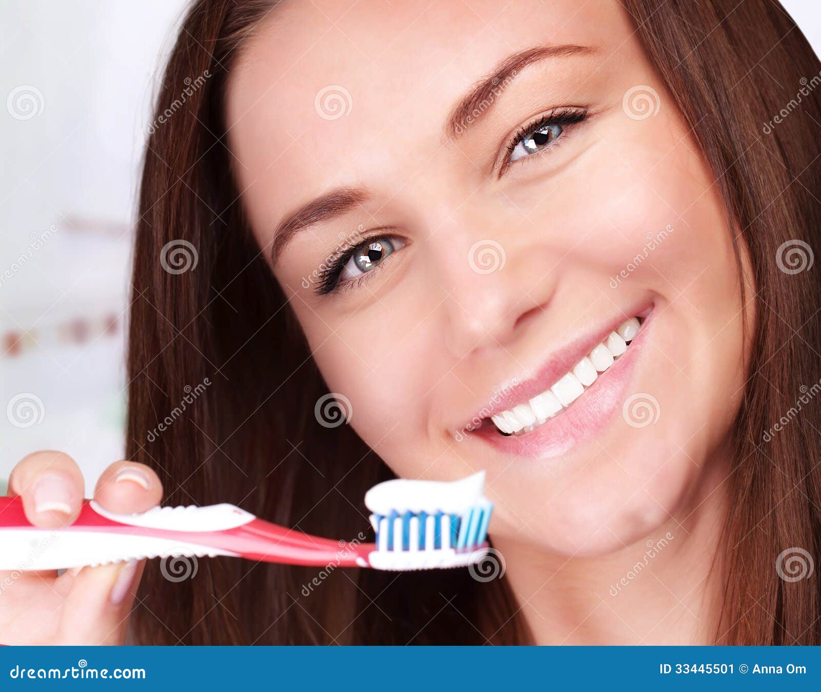 Dientes Limpios De La Mujer Linda Imagen de archivo - Imagen de ...