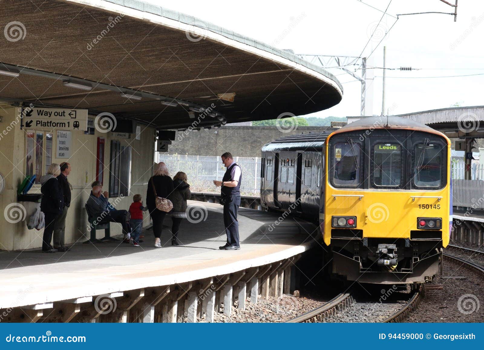 Diesel Multiple Unit Train at Curved Platform Editorial Image - Image ...