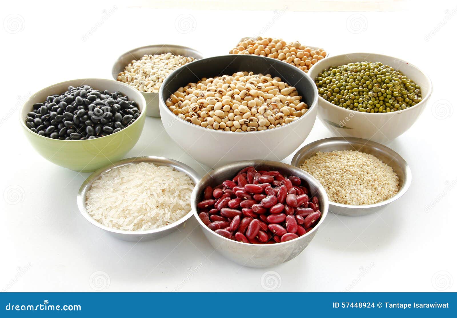 Diferentes Tipos De Granos, Cinco Granos Foto de archivo - Imagen de ...
