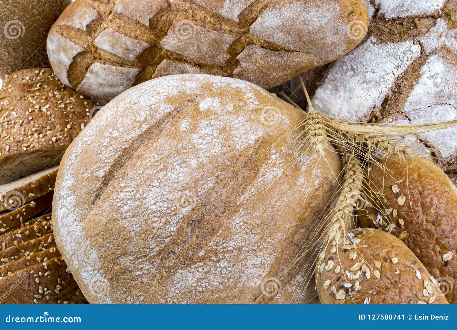 Diferentes Tipos De Pan Y De Rollos De Pan Imagen de archivo - Imagen ...