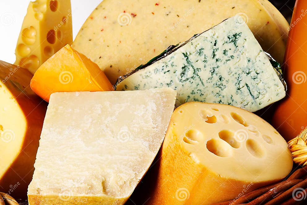Différentes Variétés De Fromages Image stock - Image du nourriture ...