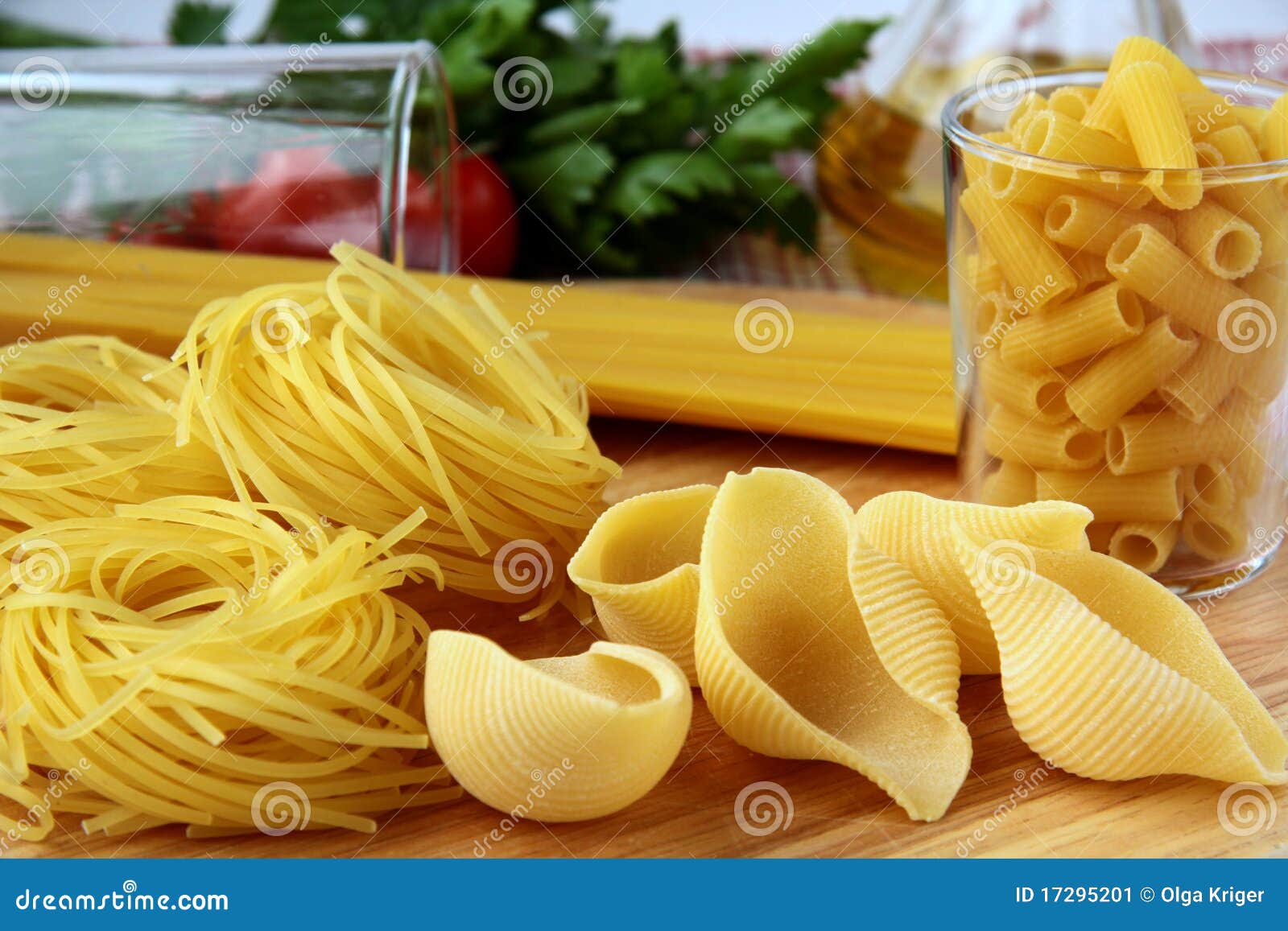 Différentes Variétés De Pâtes Italiennes Image stock - Image du gourmet ...