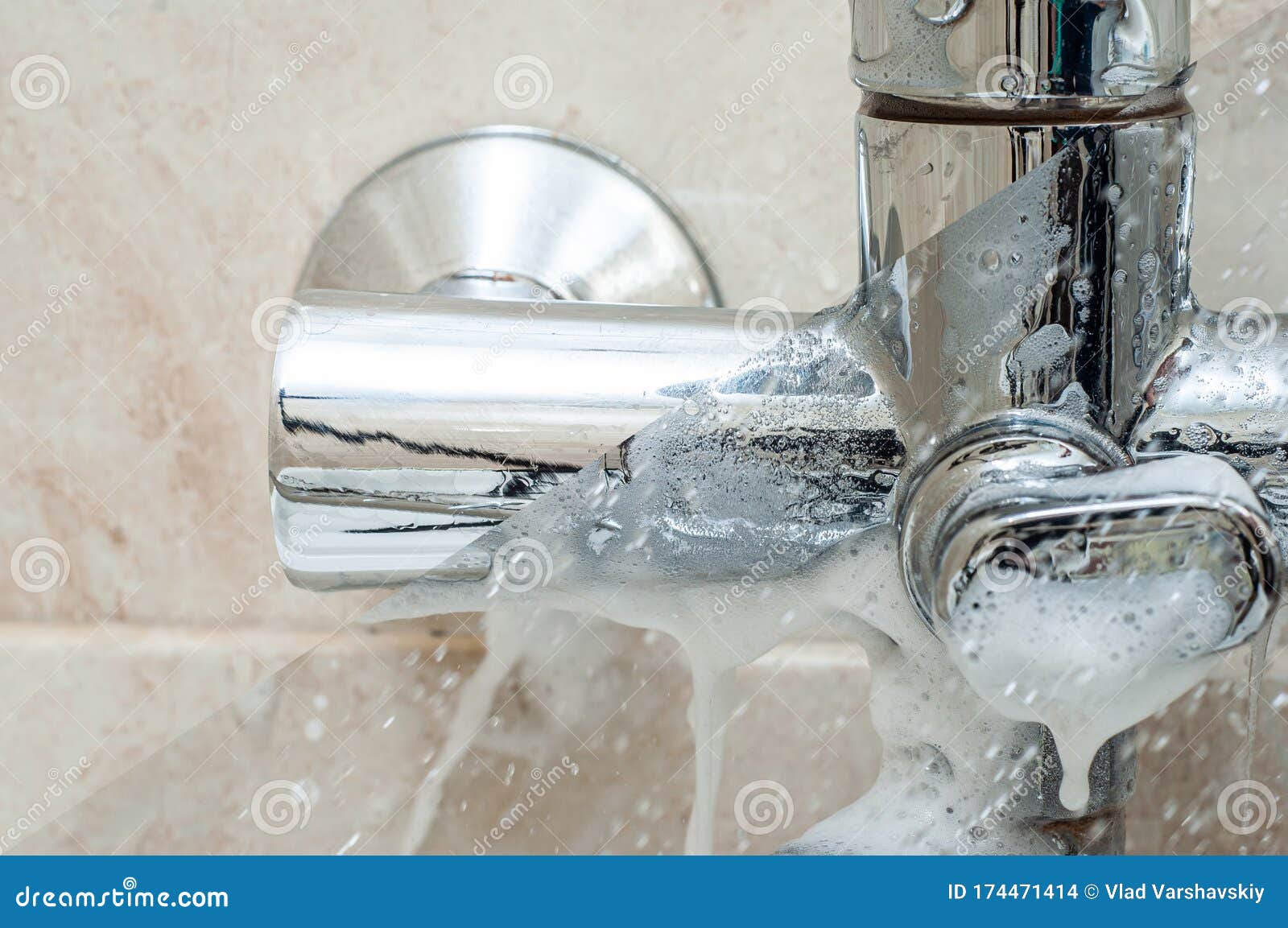 The Difference Before And After Washing Off A Special Detergent For ...