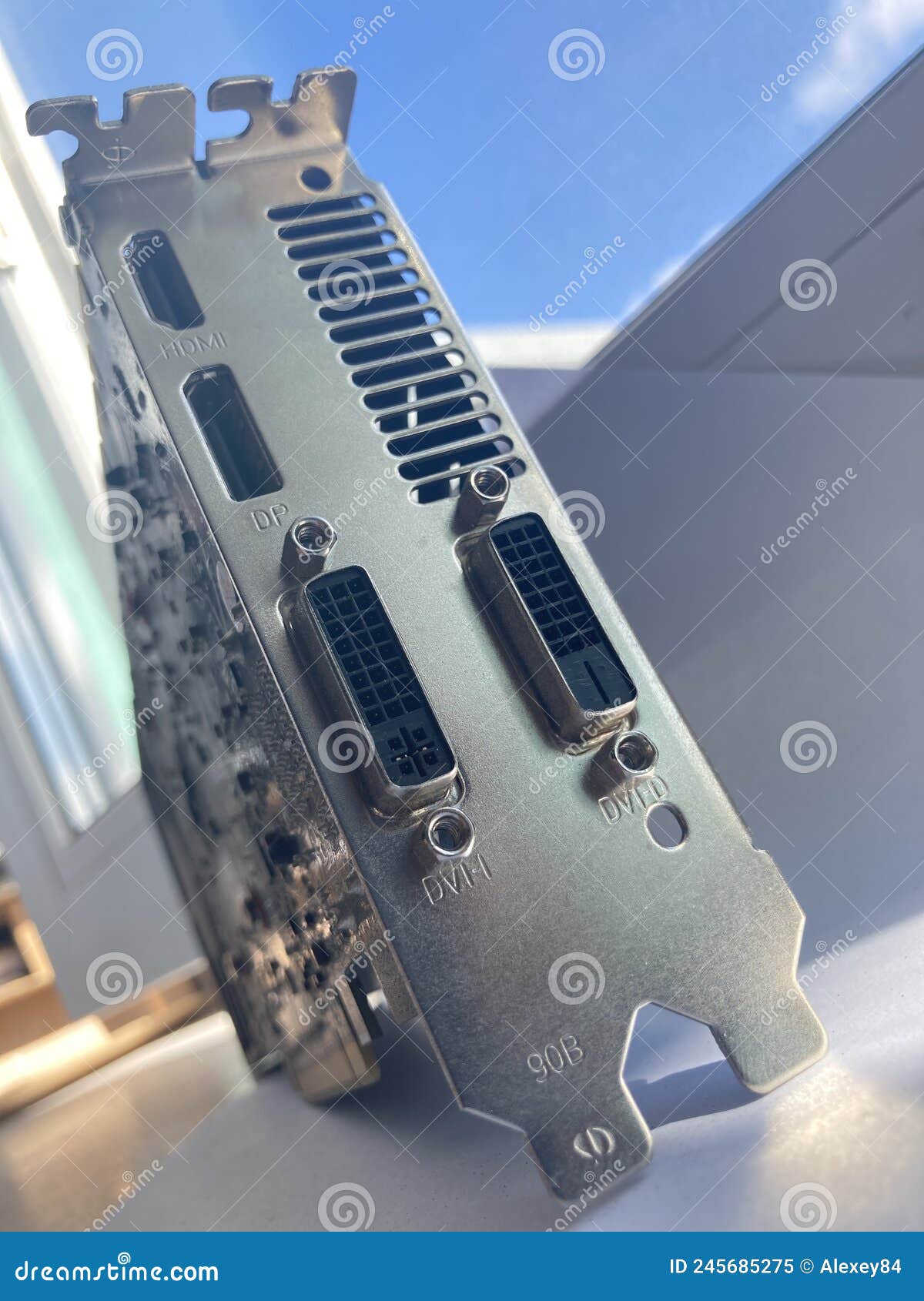 Differences between DVI-I and DVI-D Stock Image - Image of throbbing ...