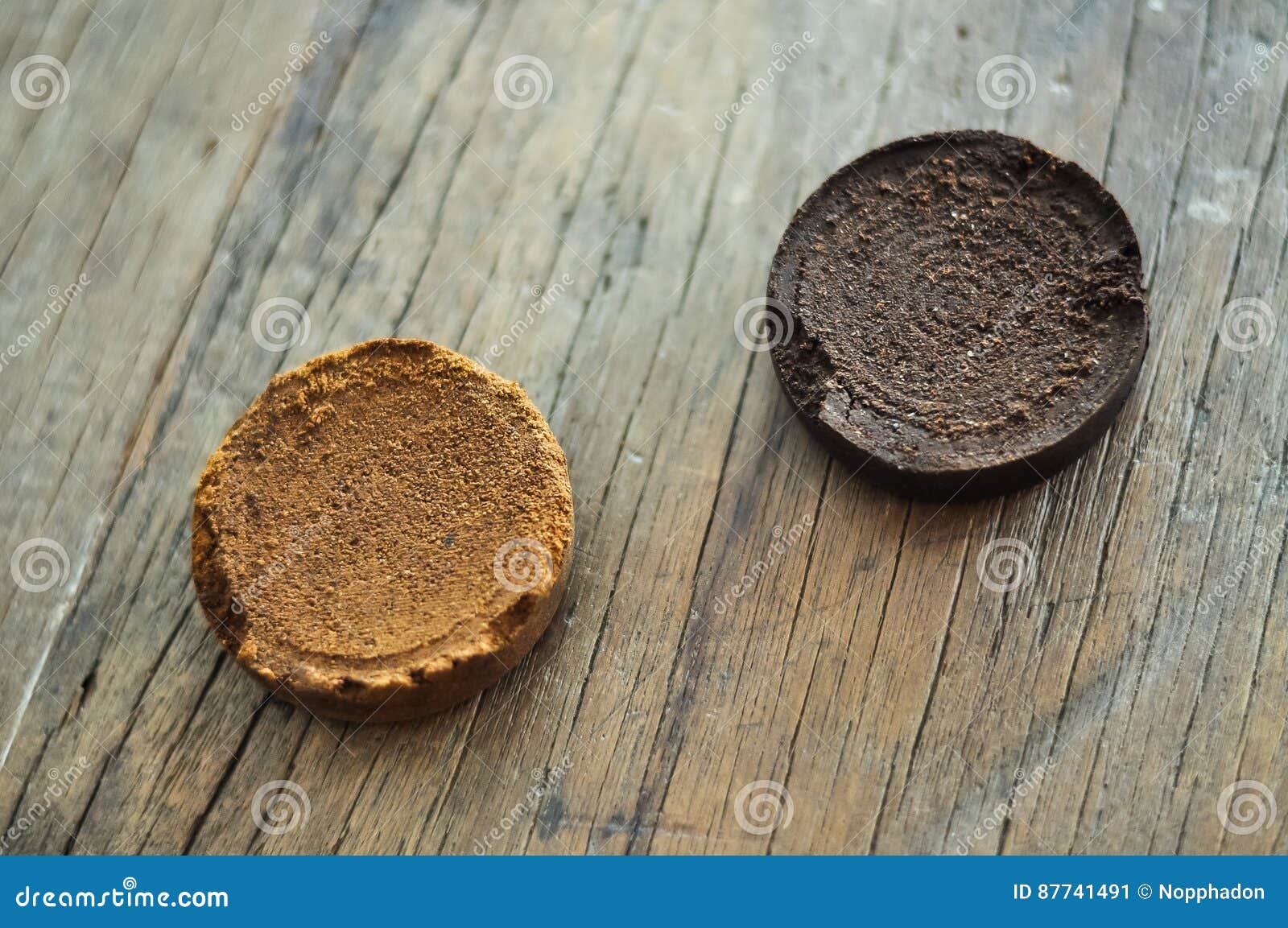 Different Coffee Grounds Colors from Roasted Level Stock Image - Image ...