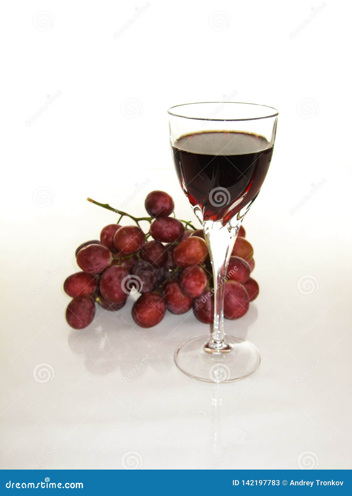 Refreshing and Crisp Red Wine Stock Image - Image of wine, grapes ...