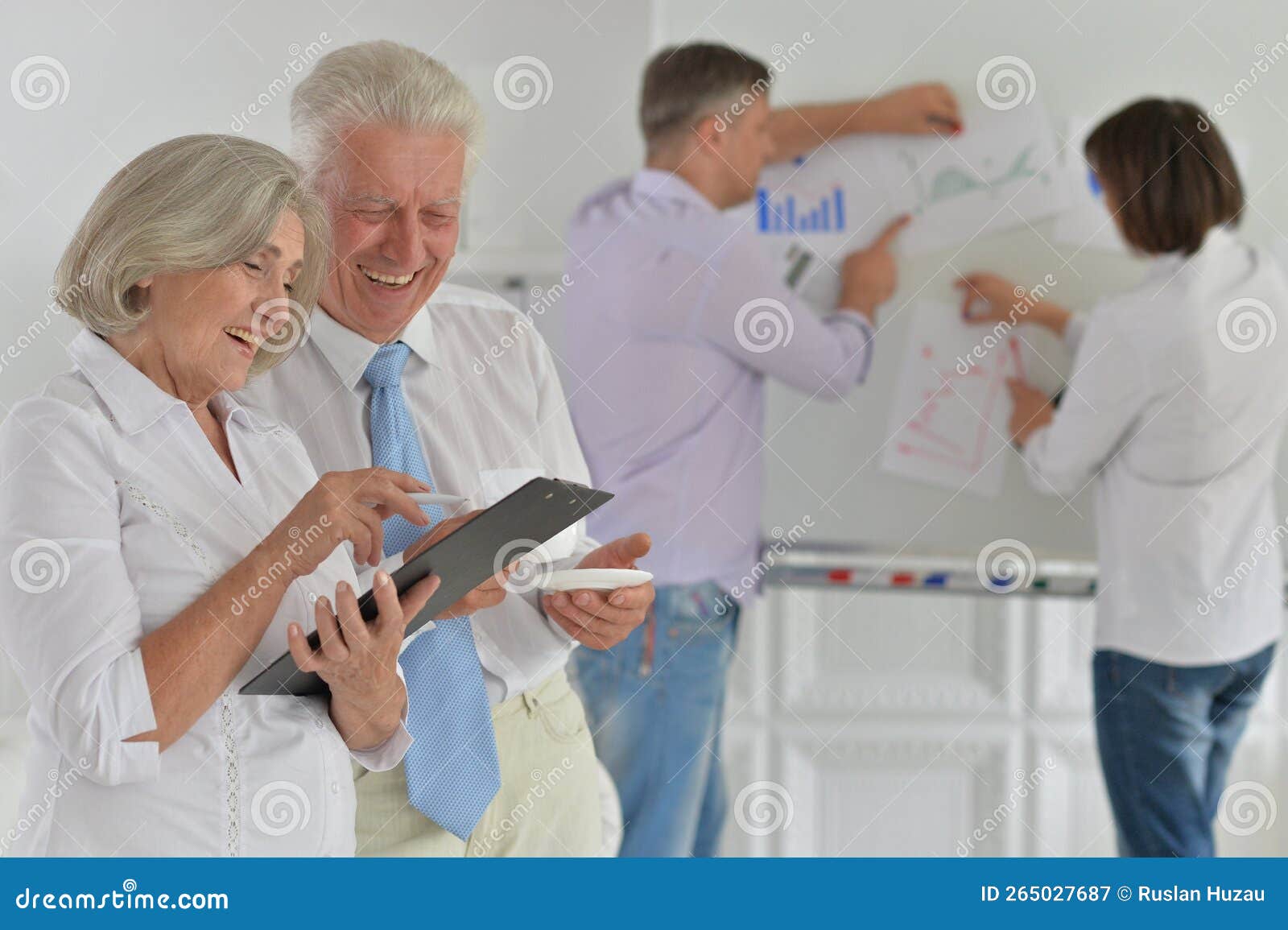 Different Generations Work in the Family Business Stock Image - Image ...