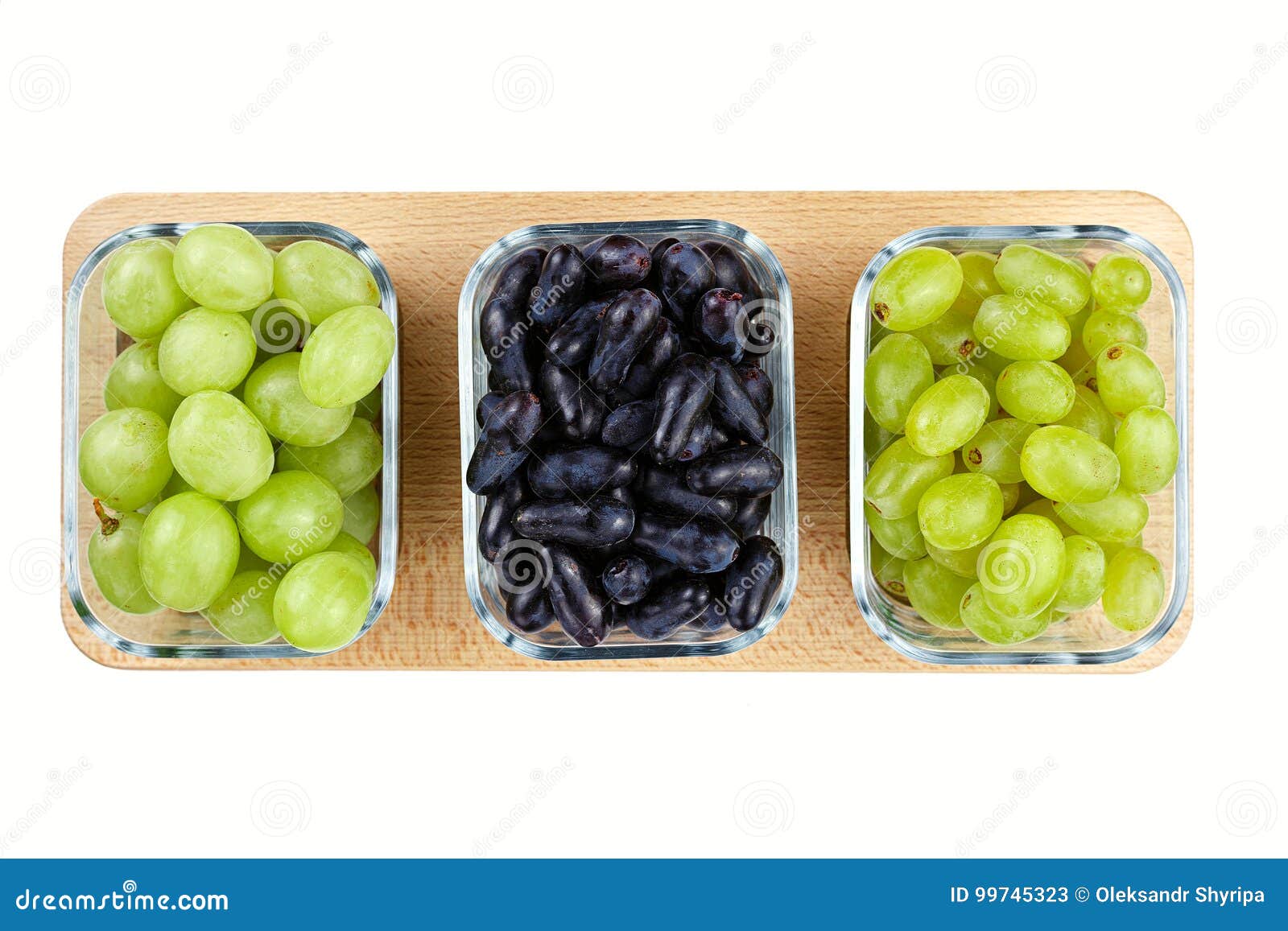 Different grape varieties stock image. Image of cluster - 99745323