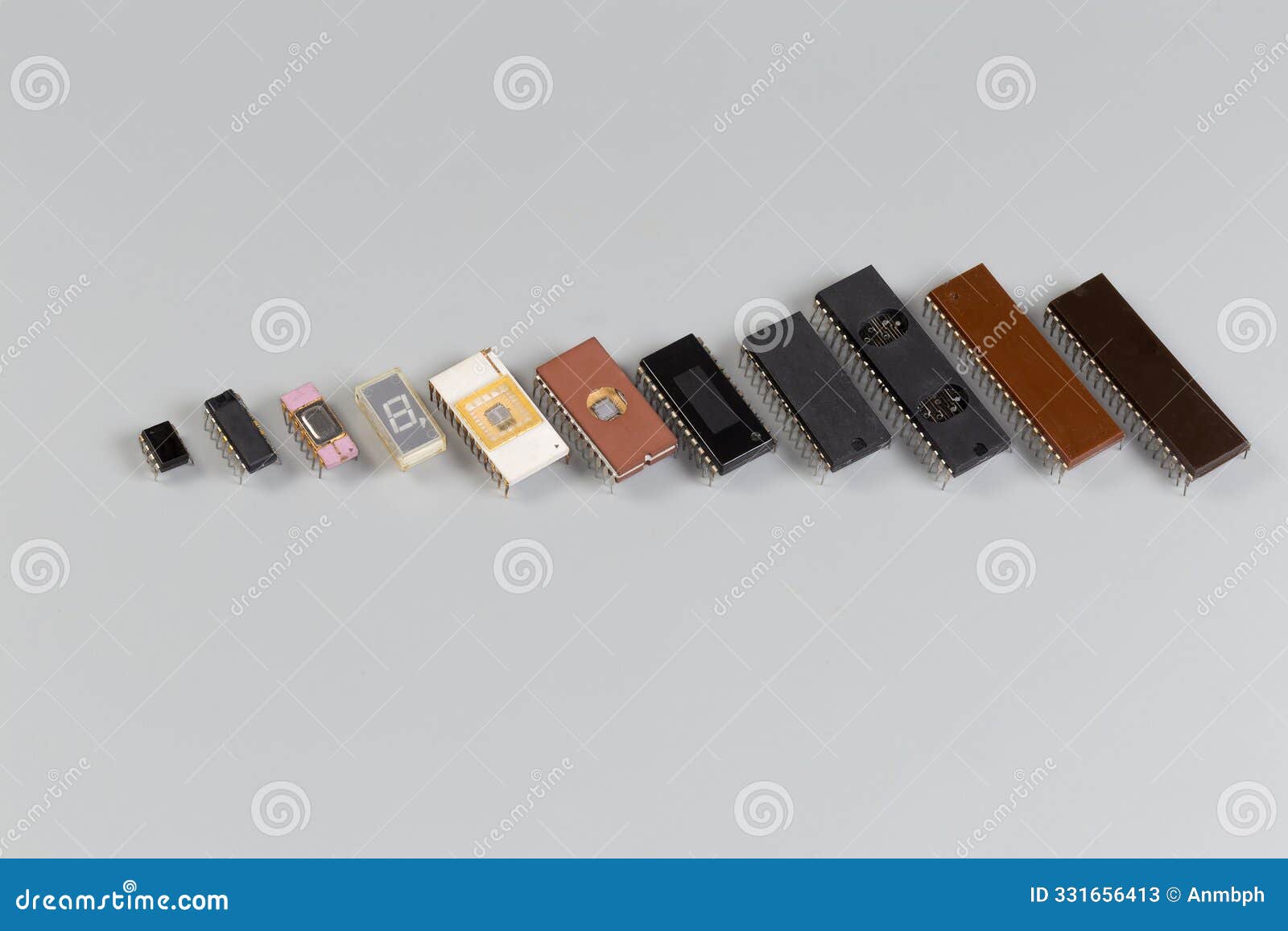 Different Integrated Circuits in Plastic and Ceramic DIP Packages Stock ...