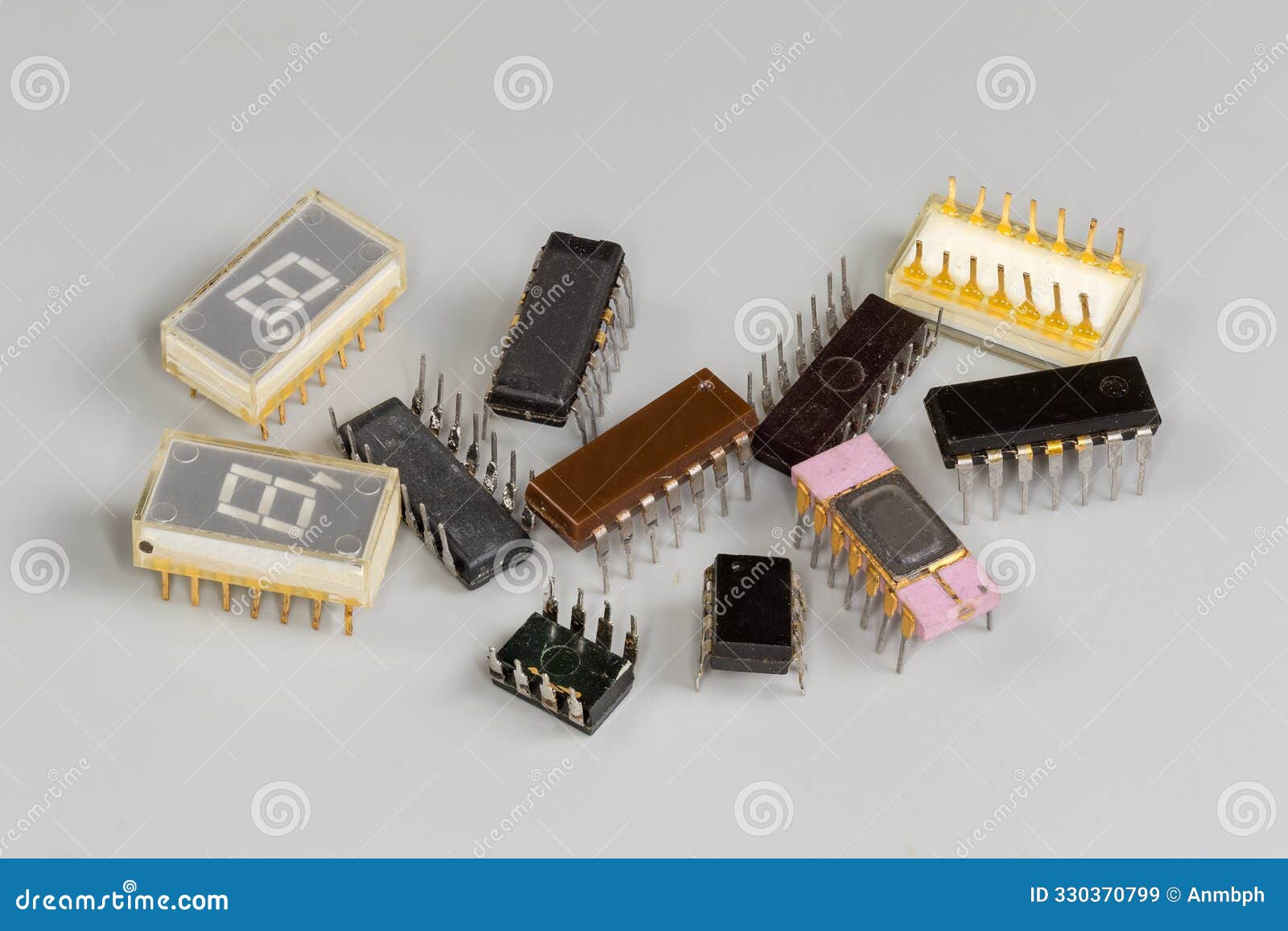 Different Integrated Circuits in Plastic and Ceramic DIP Packages Stock ...