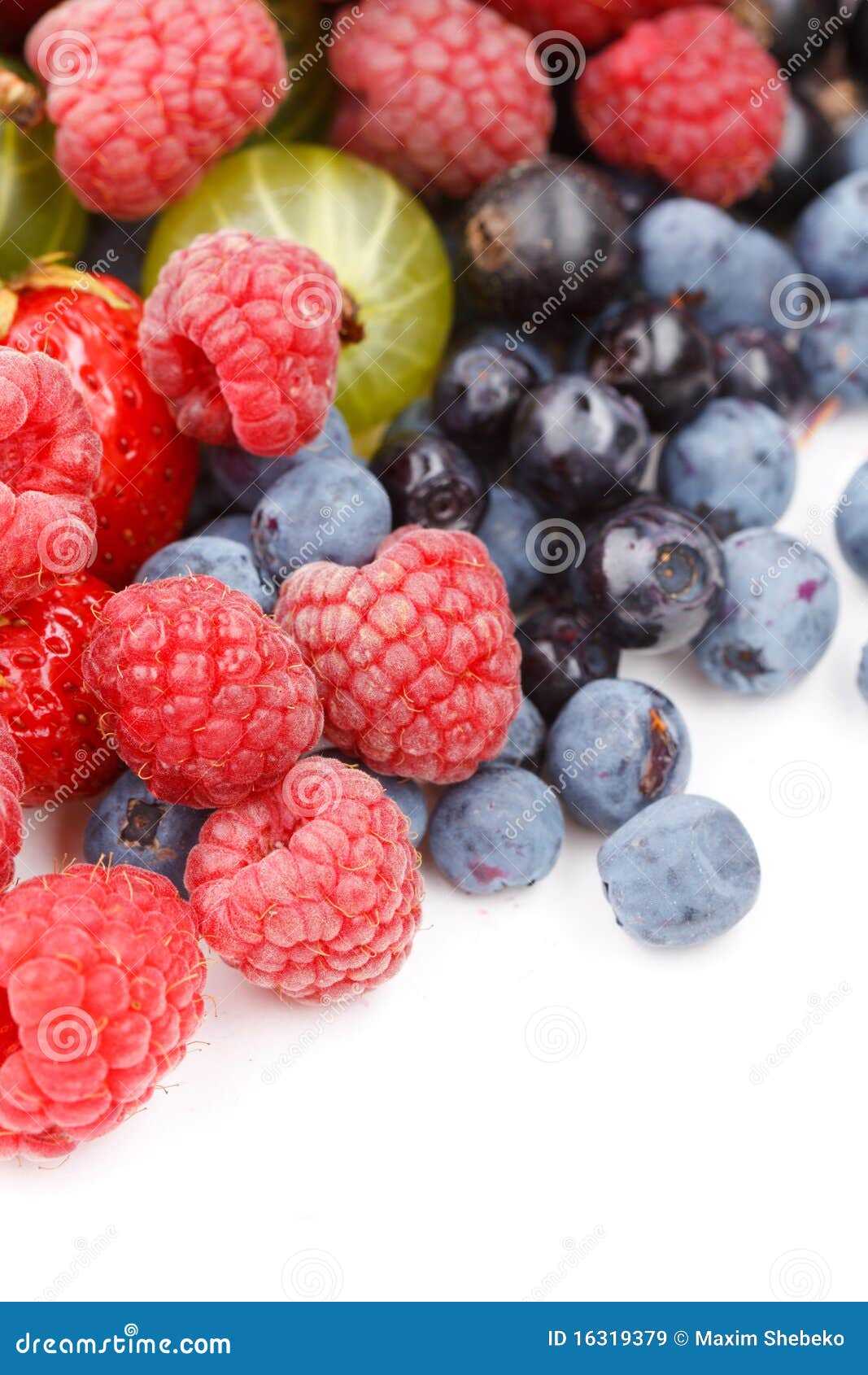 Different kinds of berries stock image. Image of portion - 16319379