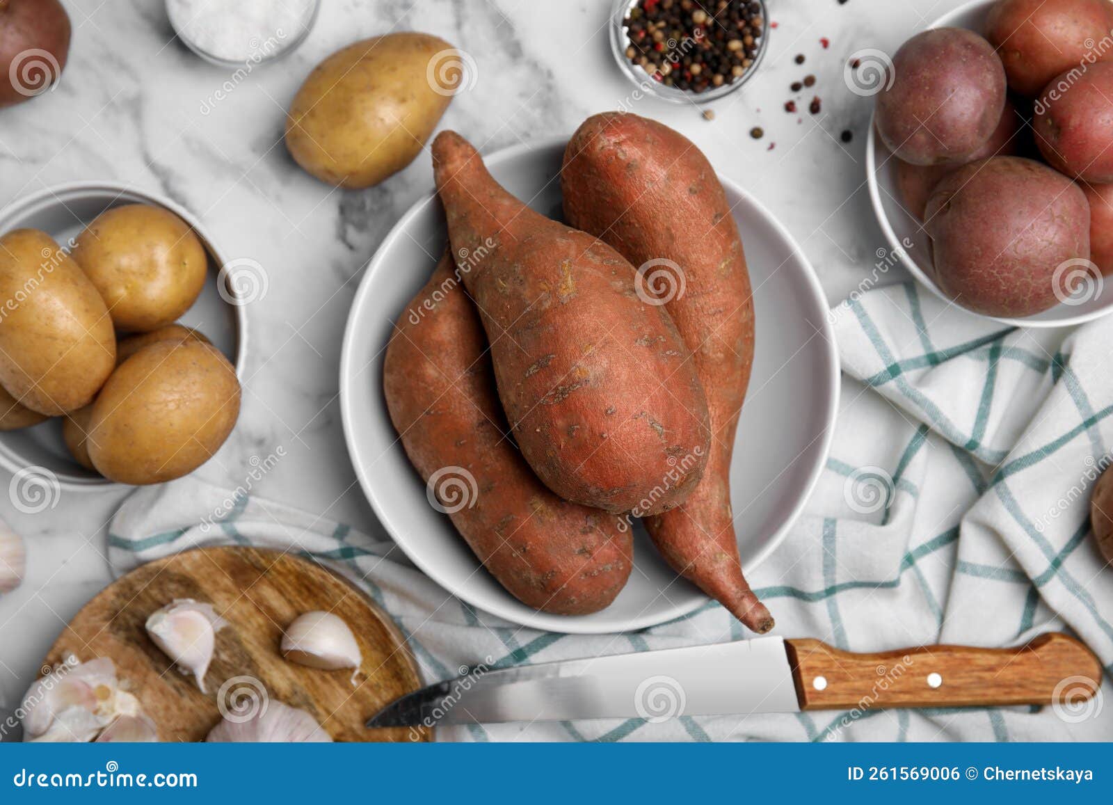 Different Types of Fresh Potatoes on White Marble Table, Flat Lay Stock ...