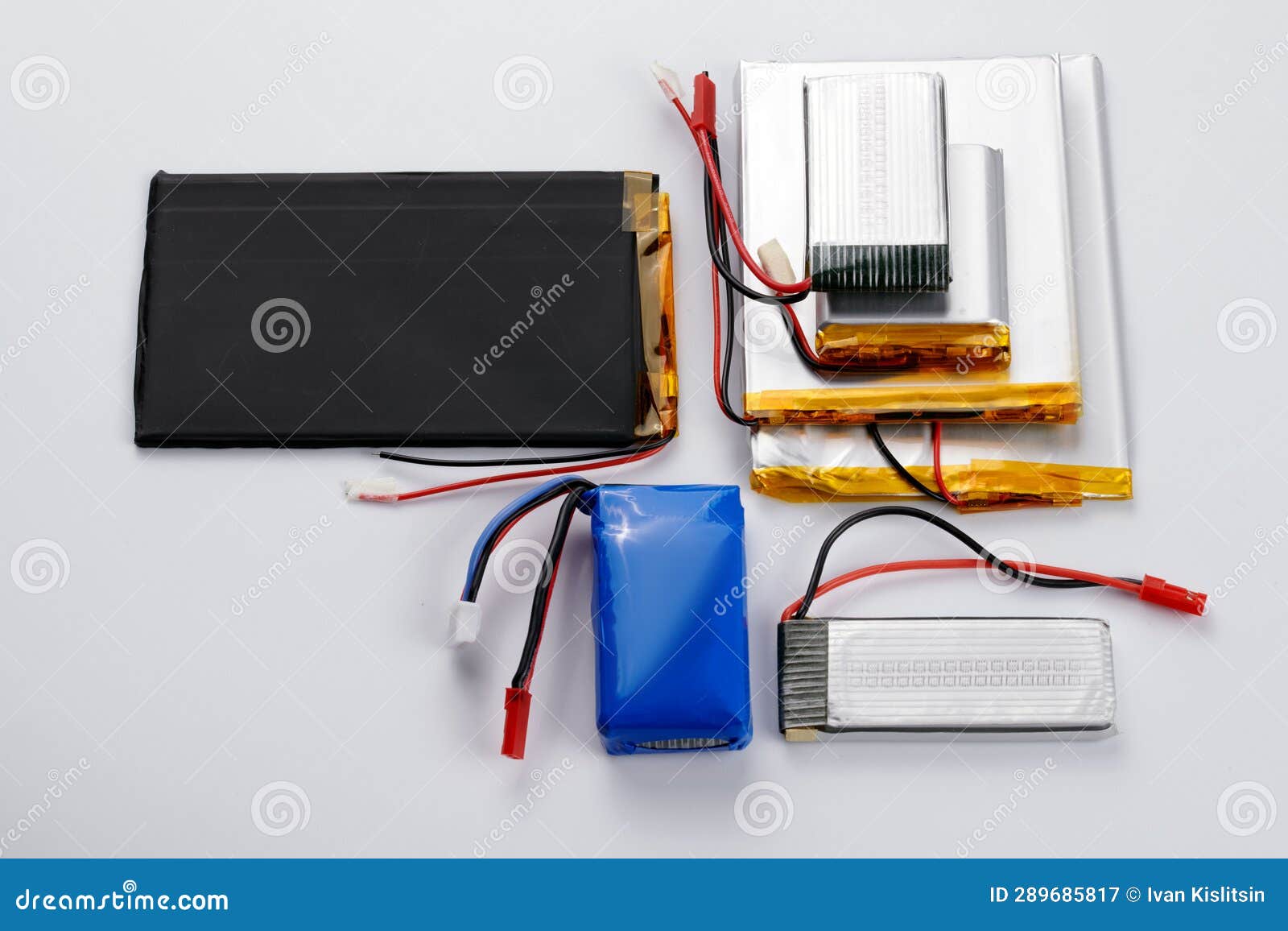 Diferite Tipuri Izolate De Baterii De Litiu Stock Image - Imagine din ...