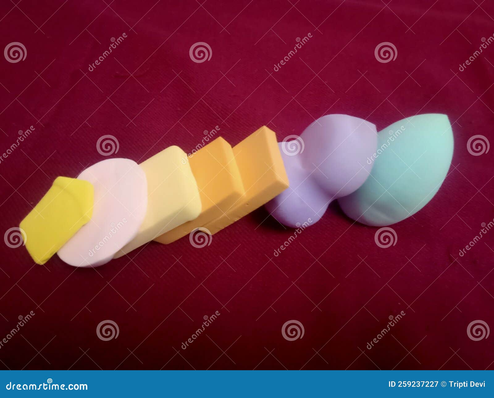 Different Types of Makeup Sponge Stock Image - Image of lighting, organ ...