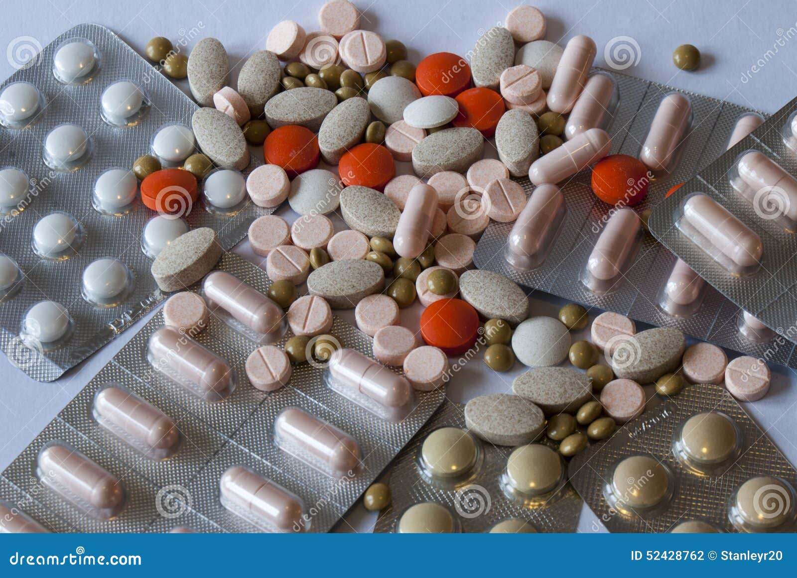 Different types of pills stock photo. Image of healing - 52428762