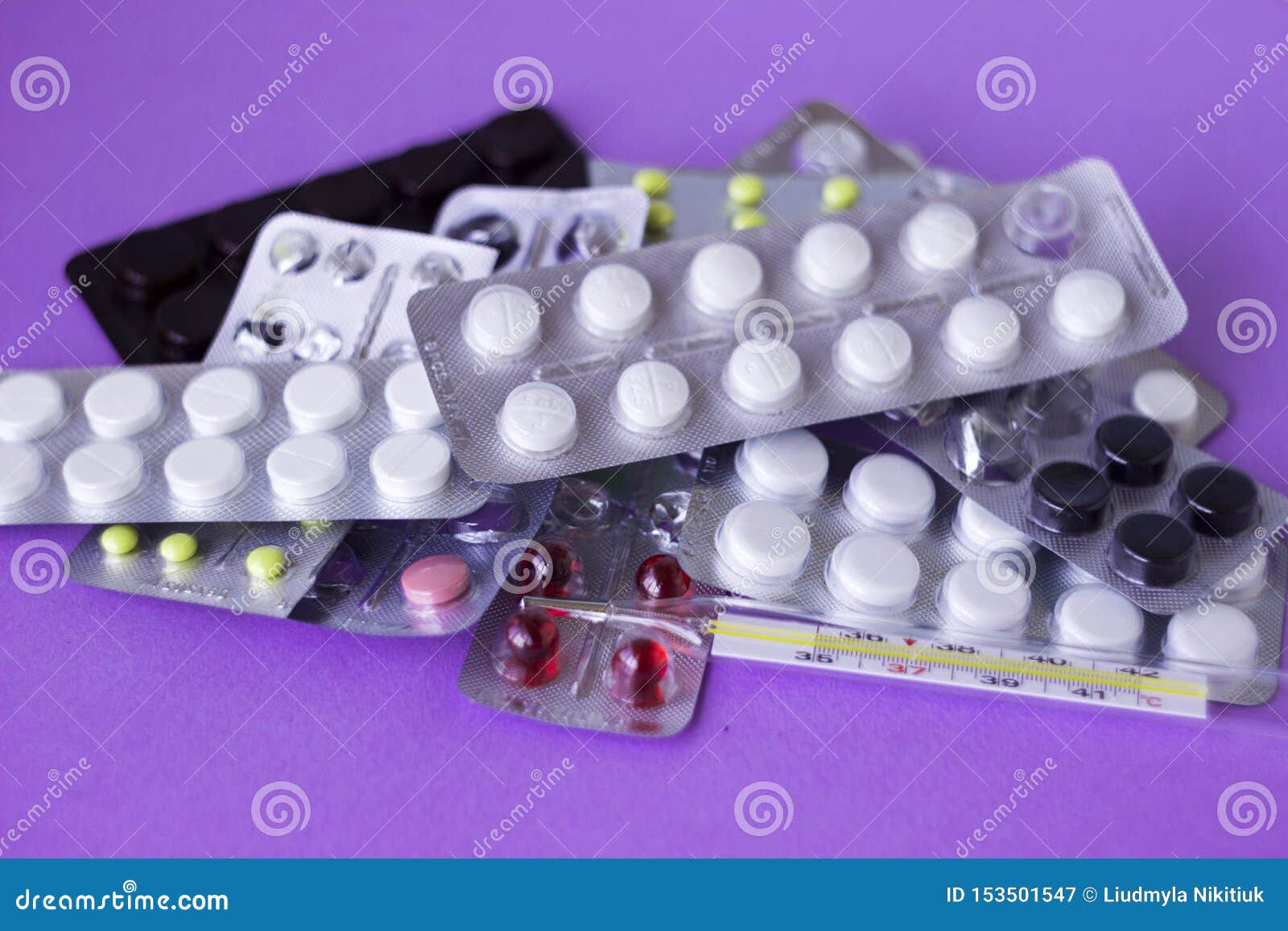 Different Types Of Plates Tablets, Thermometer, Purple Background ...