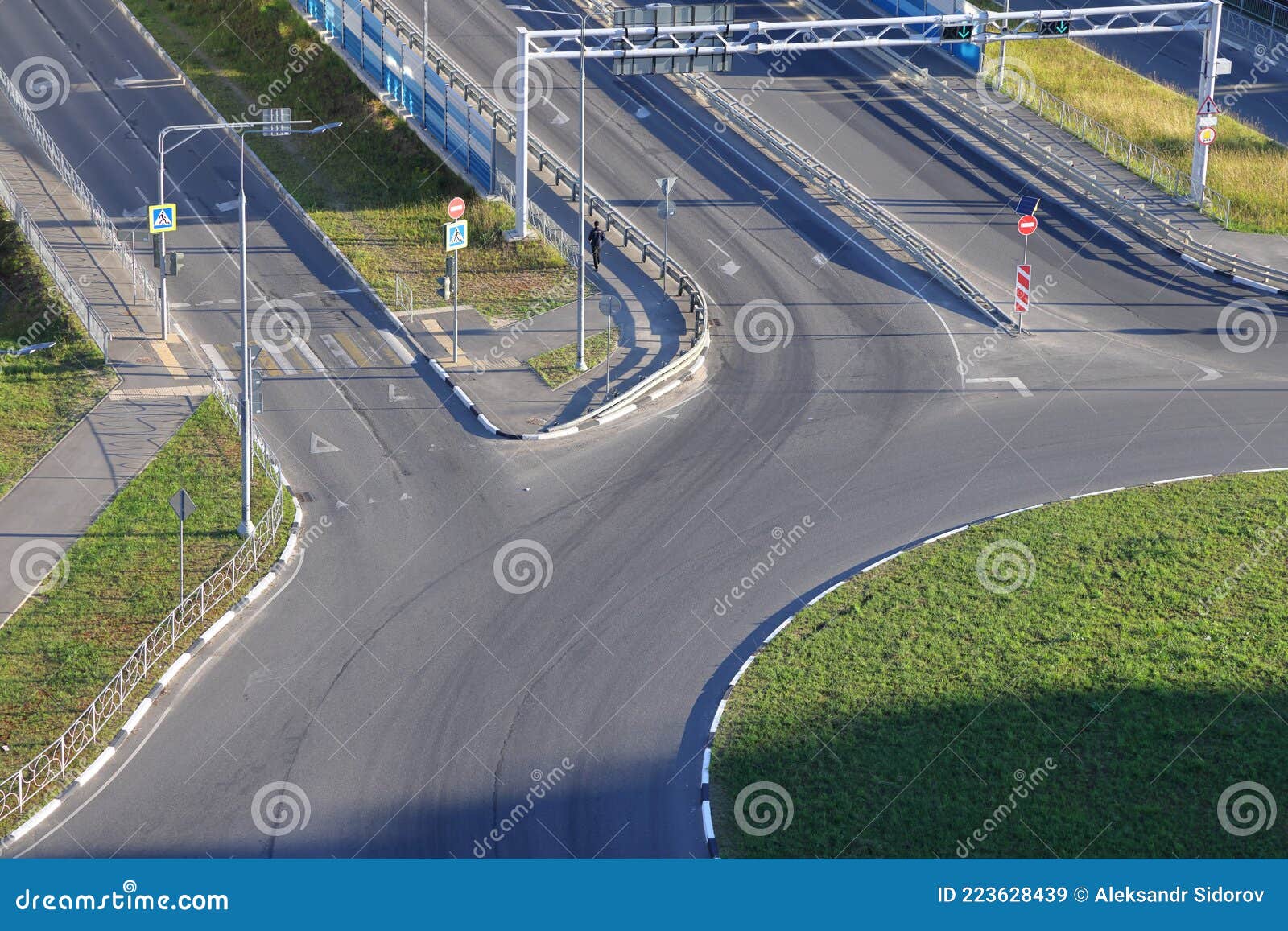 Difficult Intersection at the Entrance To the Flyover, Urbanism, Urban ...