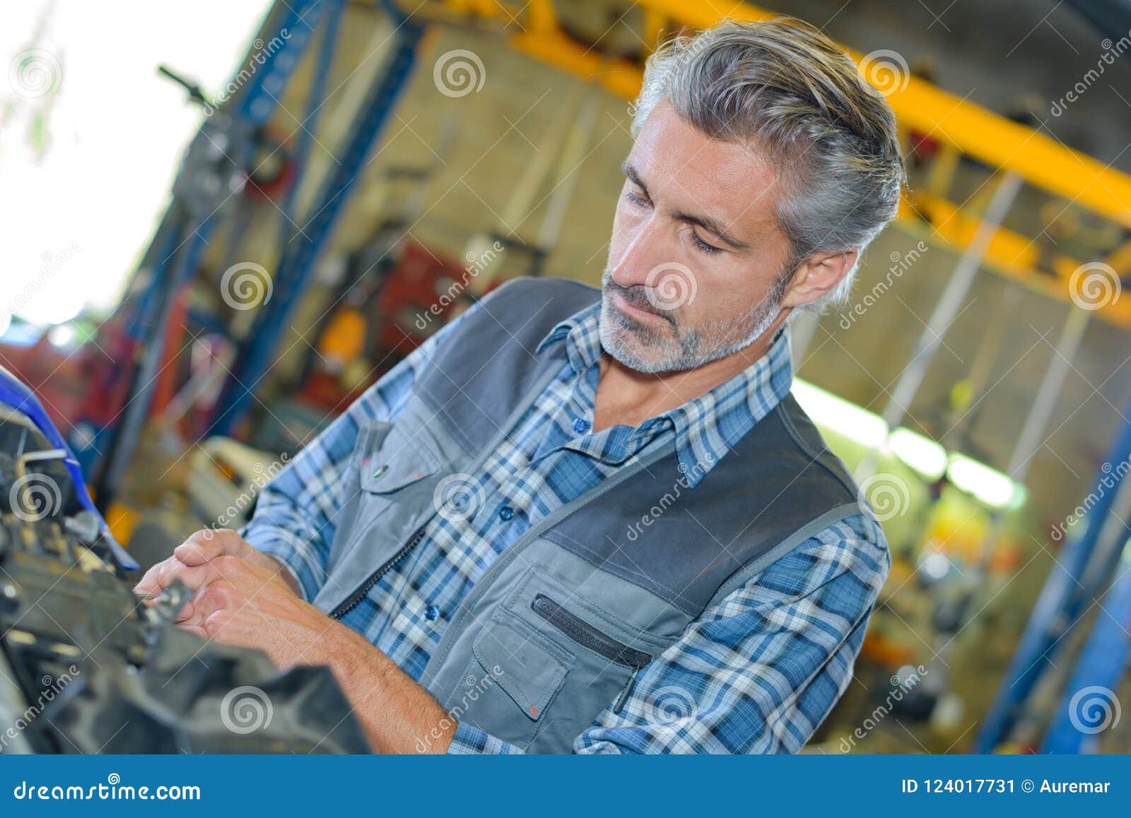 Difficult problem to solve stock image. Image of mending - 124017731