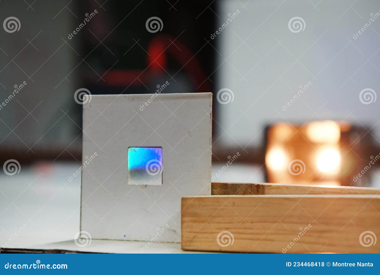 A Diffraction Grating Sheet for Studying the Interference of Visible ...