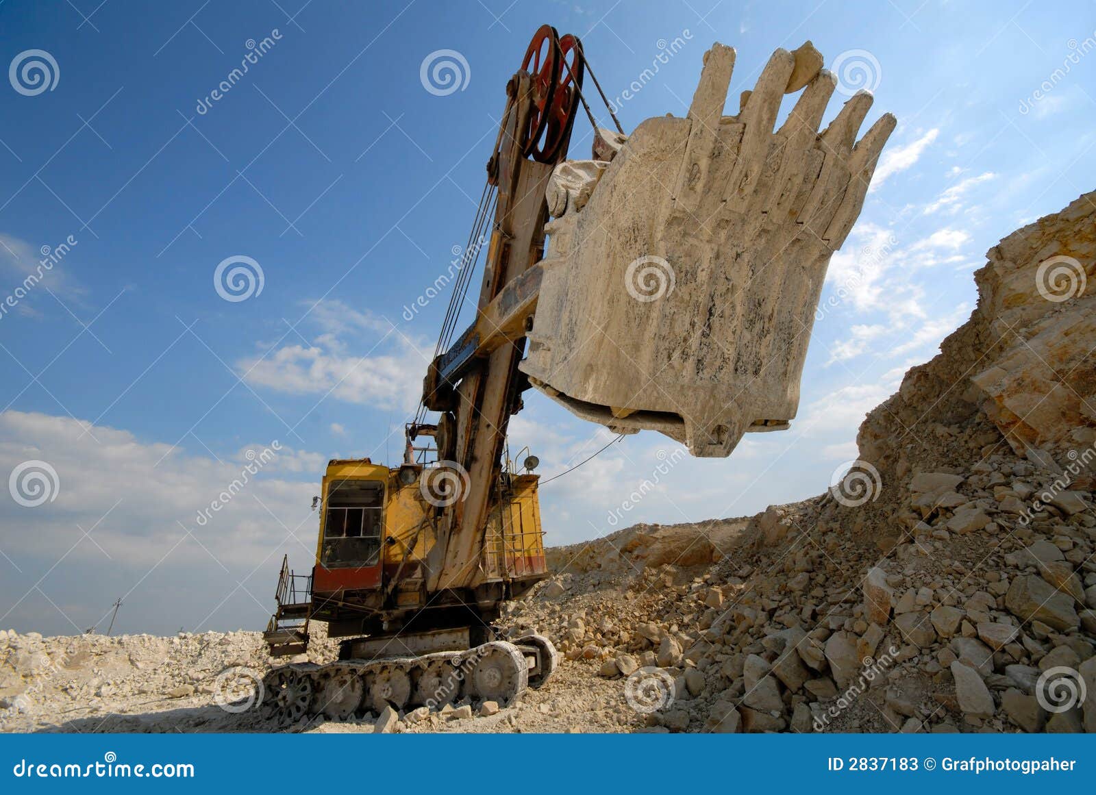 Digger stock image. Image of mechanism, loading, movement - 2837183