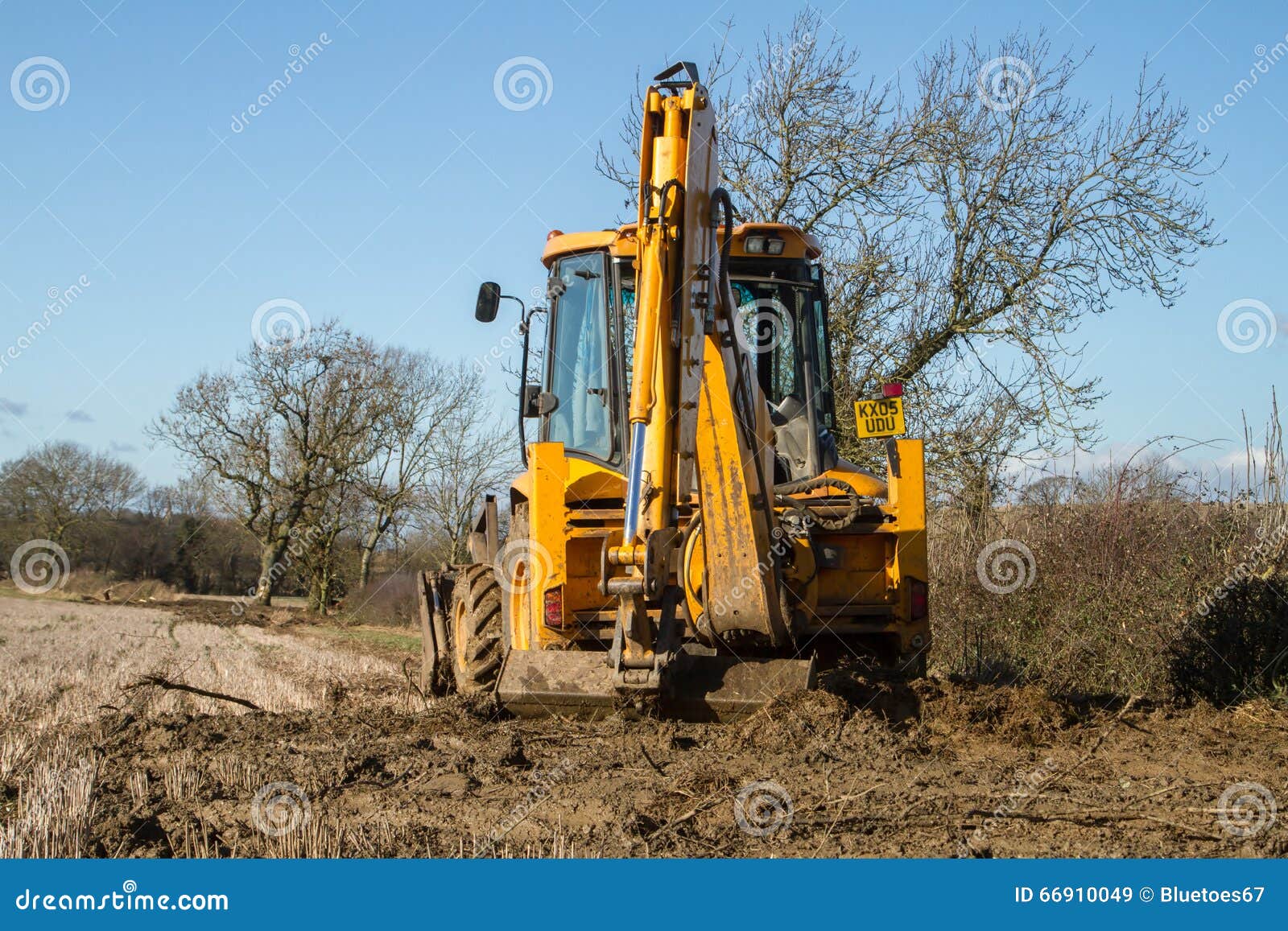 Digger in Countryside Clearing Ditch Editorial Stock Image - Image of ...