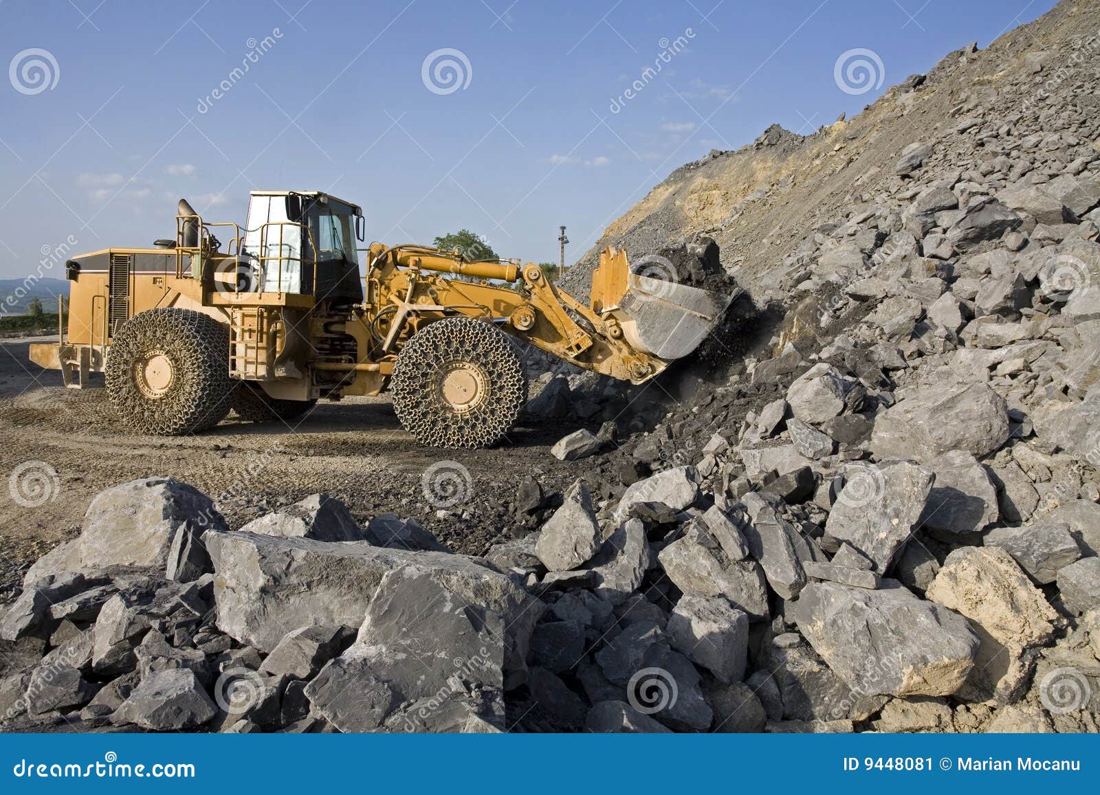 Digging stock image. Image of earthmover, construction - 9448081