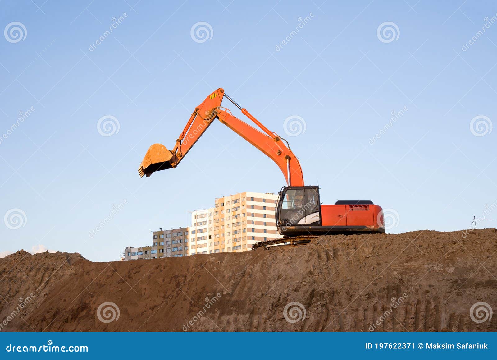 Digging the Pit Foundation a Hole with Excavator Stock Image - Image of ... Digging the Pit Foundation a Hole with Excavator Stock Image - Image of ...