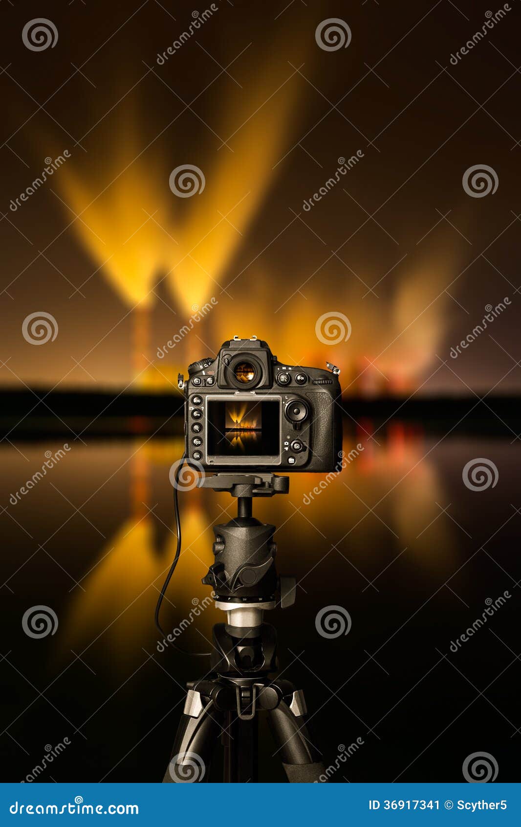 Digital Camera the Night View Stock Illustration - Illustration of dusk ...