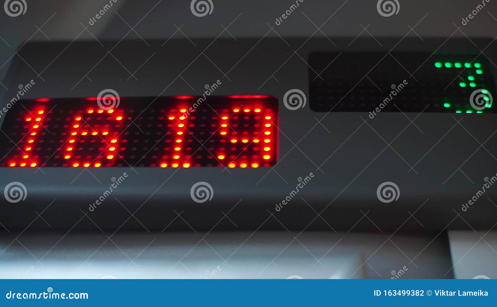 Digital Clock. Time 4 20 Pm Stock Footage - Video of awake, dial: 163499382
