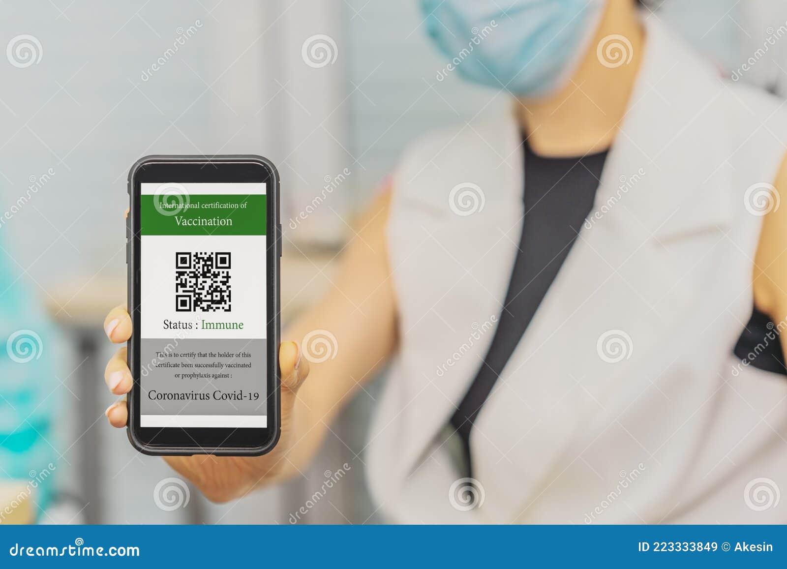 Digital Covid-19 Vaccination Certificate with QR Code on Smartphone ...